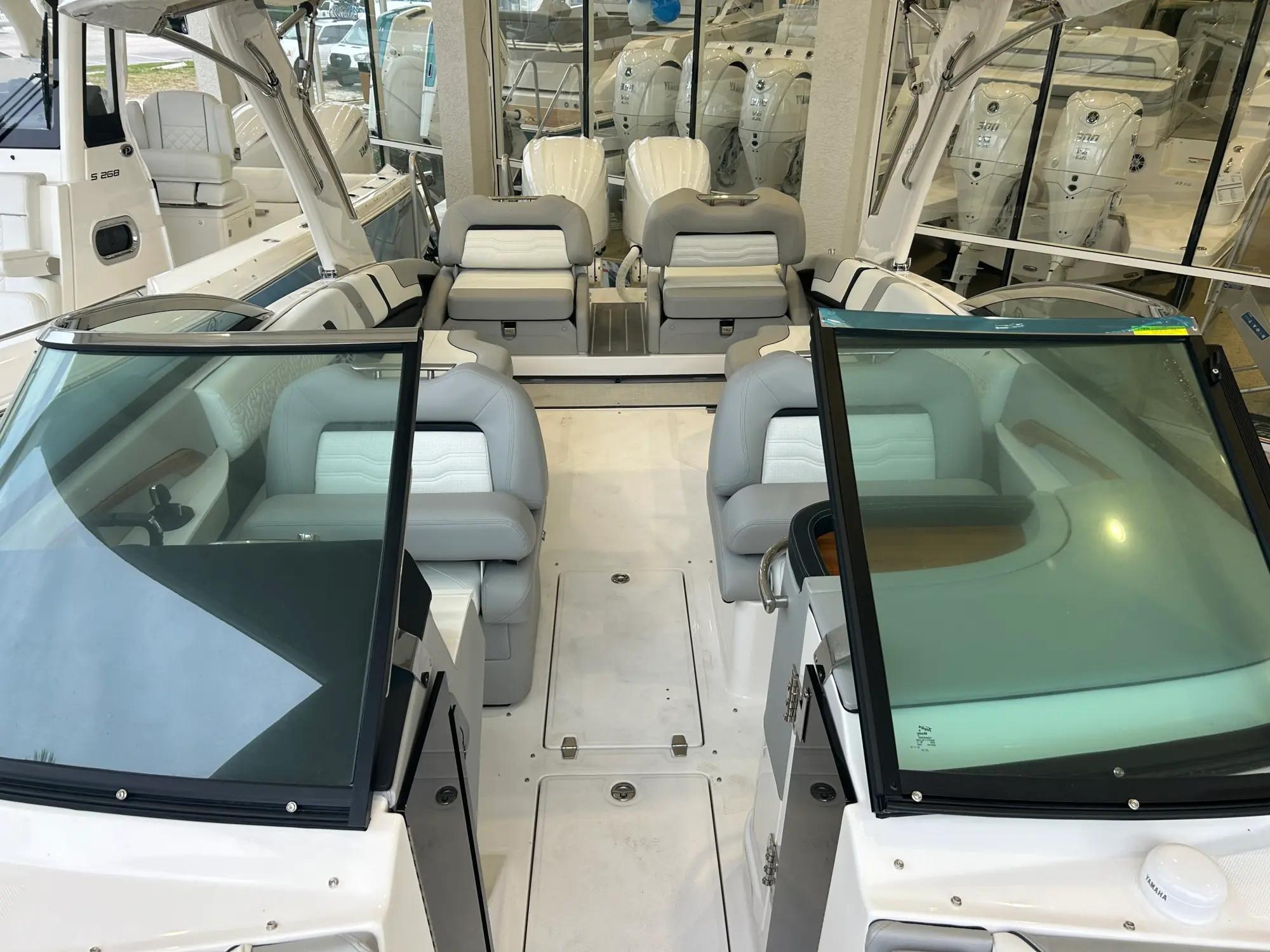 2024 Regal LX9 Bowrider for sale - YachtWorld