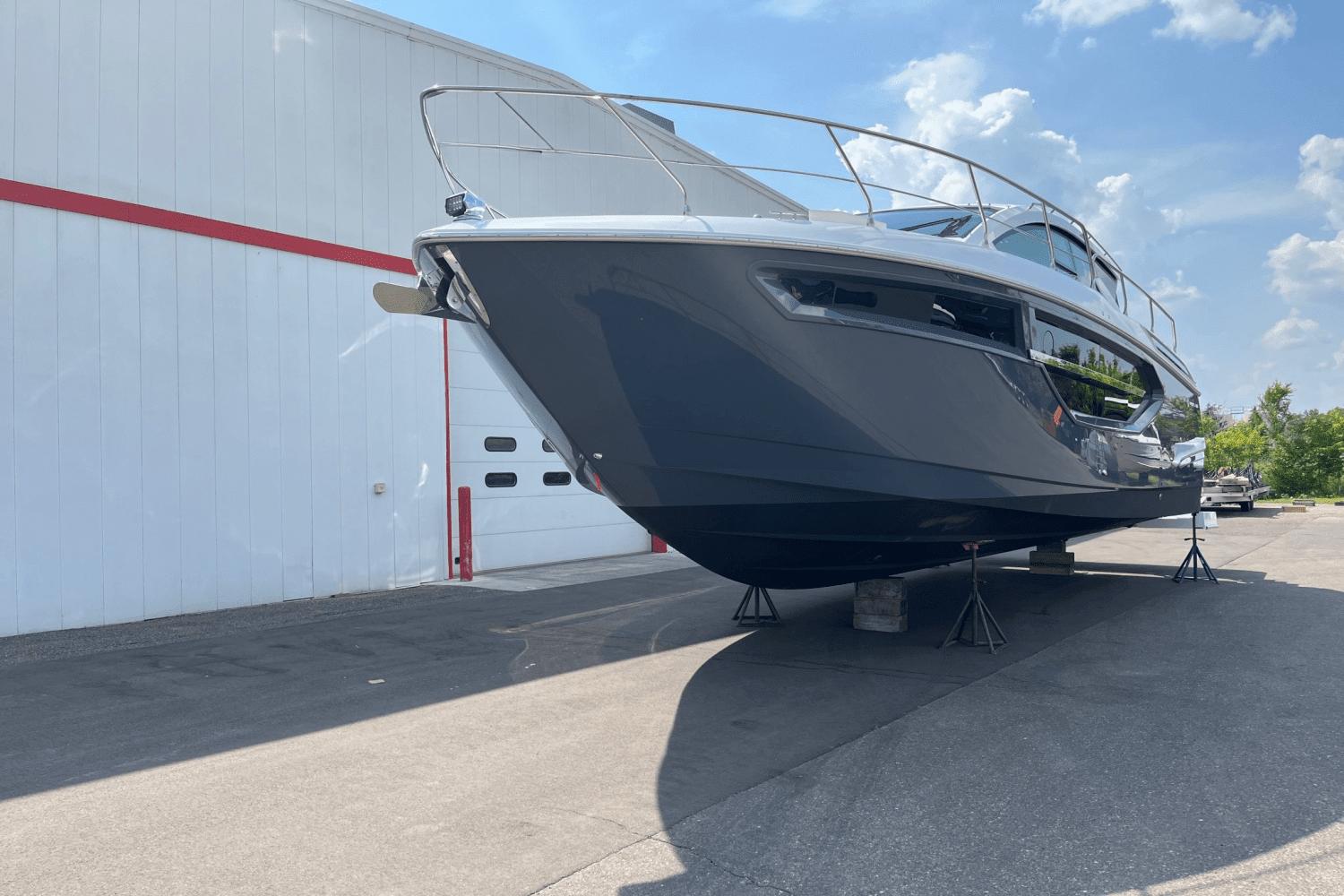 2024 Cruisers Yachts 42 Cantius Motor Yacht for sale - YachtWorld