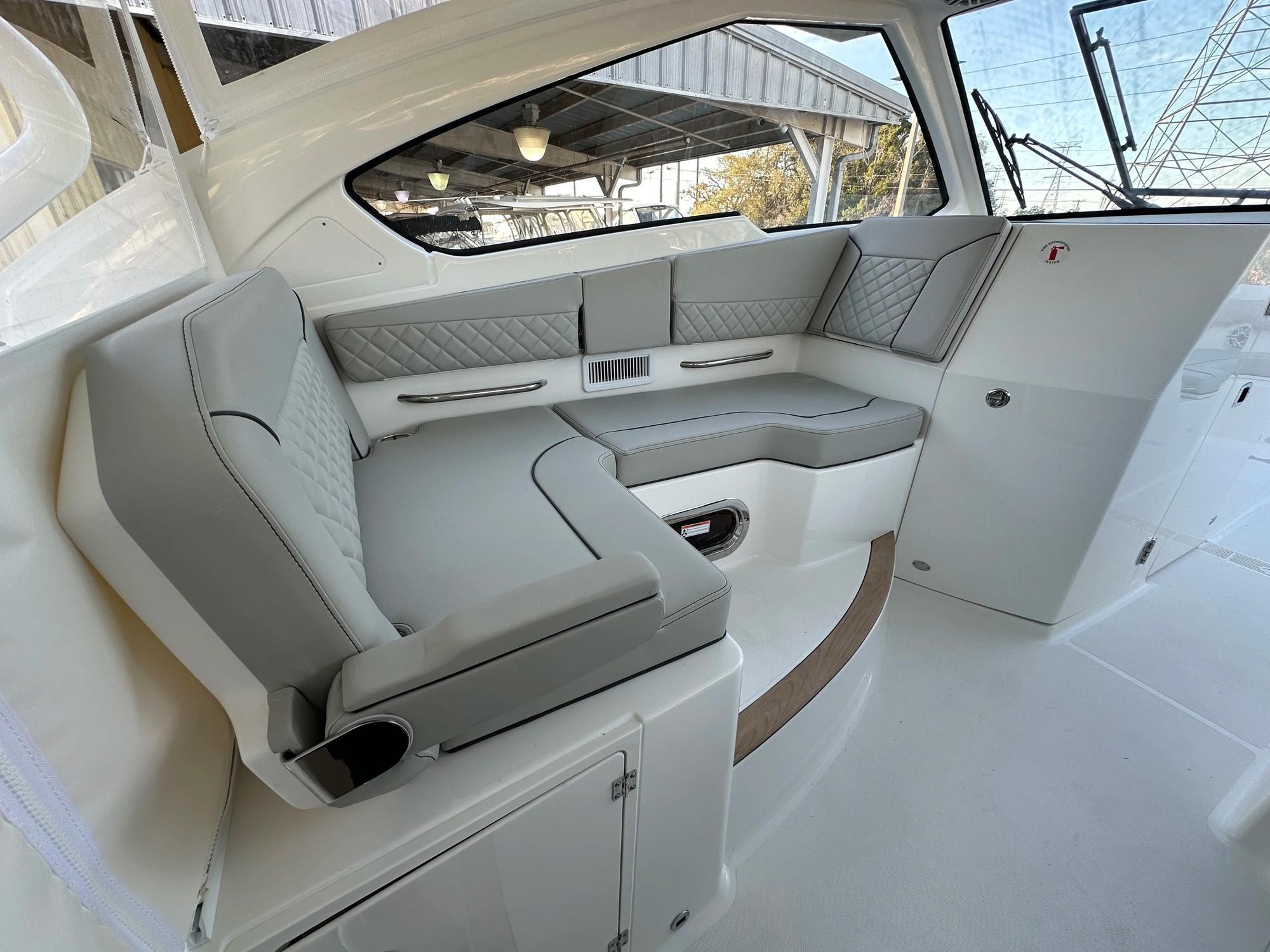 2024 Pursuit DC 365 Dual console boten te koop- YachtWorld