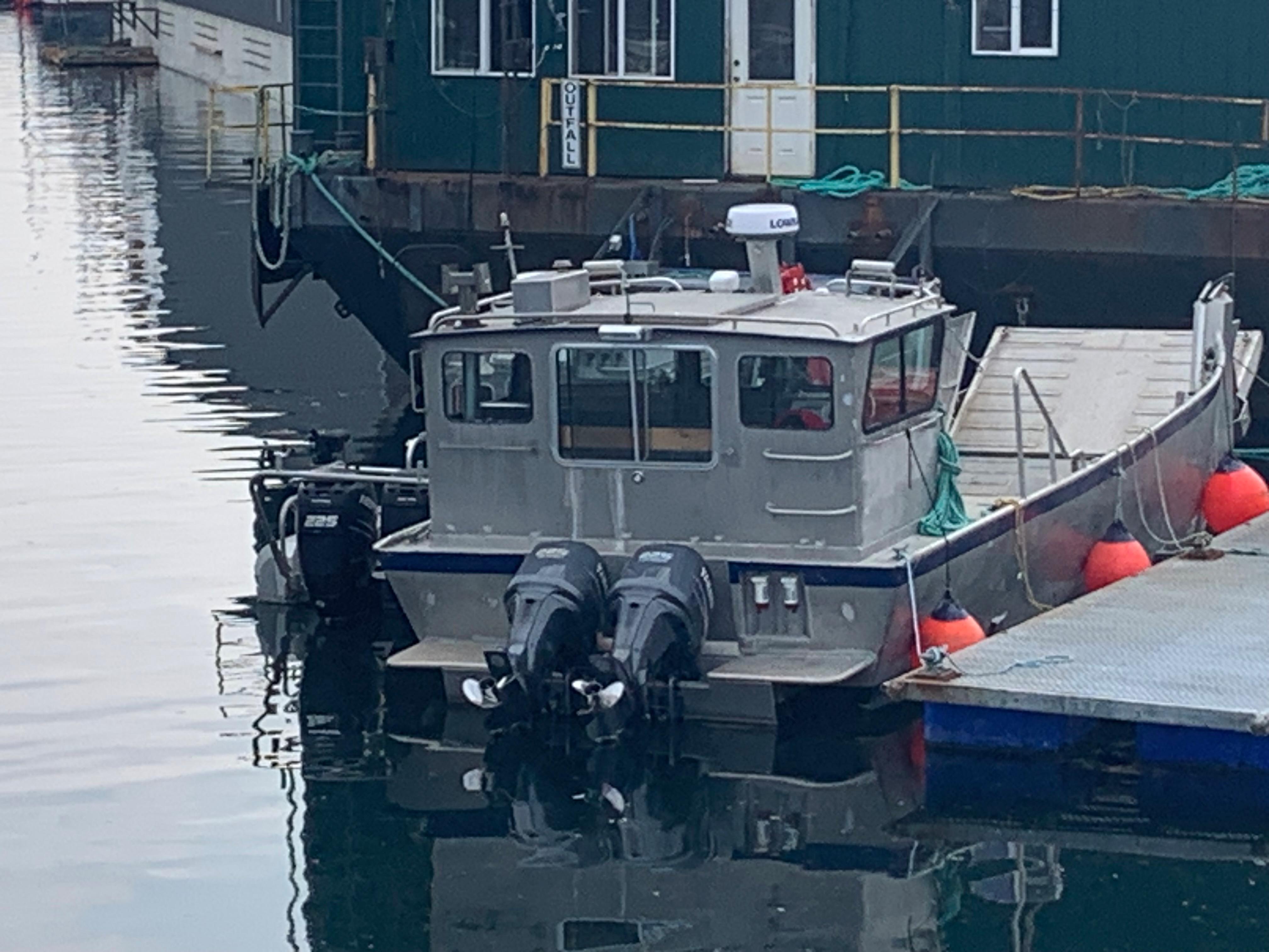 1980 Landing Craft 40 Custom Kommerzielles Schiff (Motor) Kaufen ...