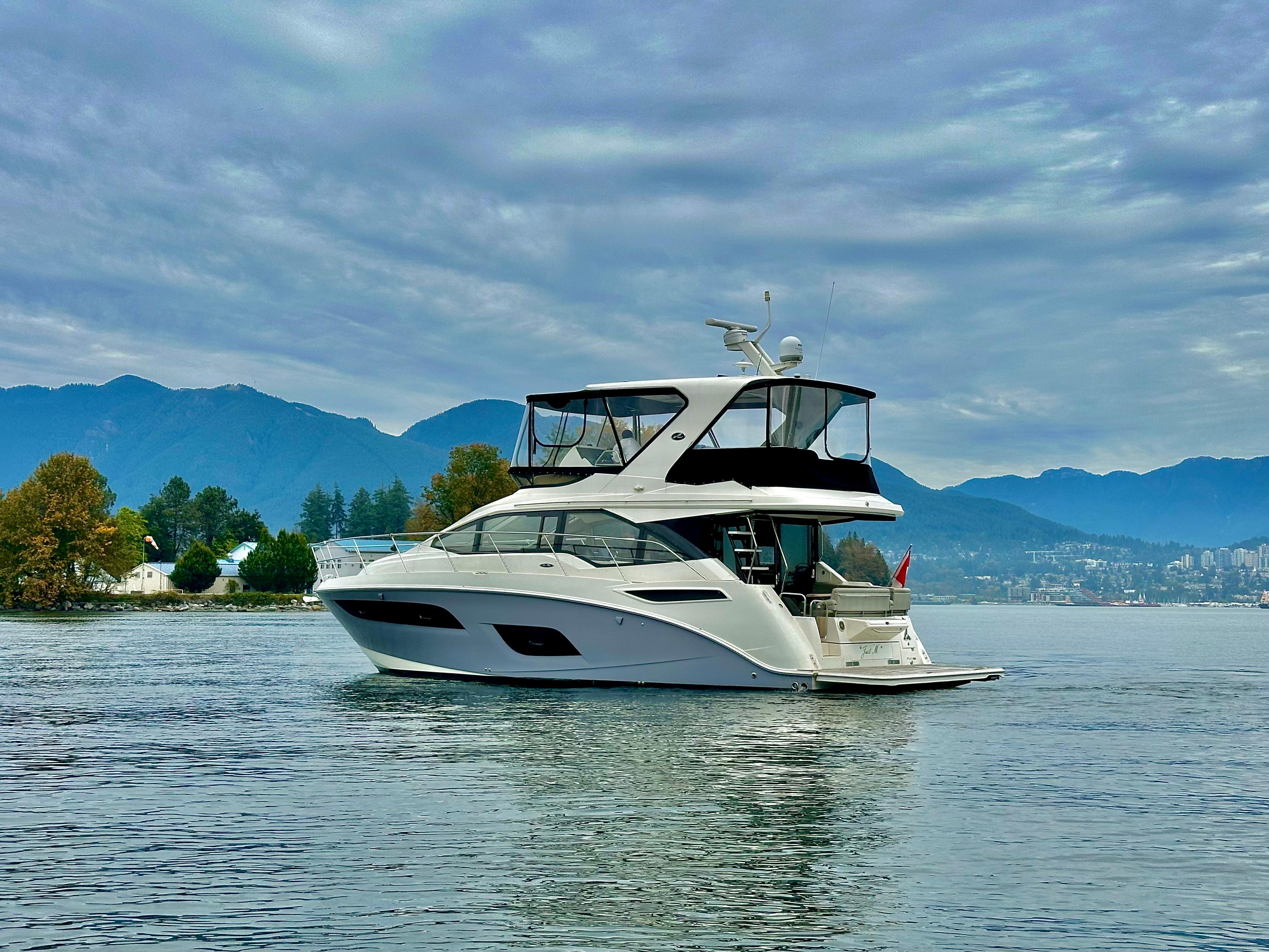 2018 Sea Ray Fly 460 Flybridge for sale - YachtWorld