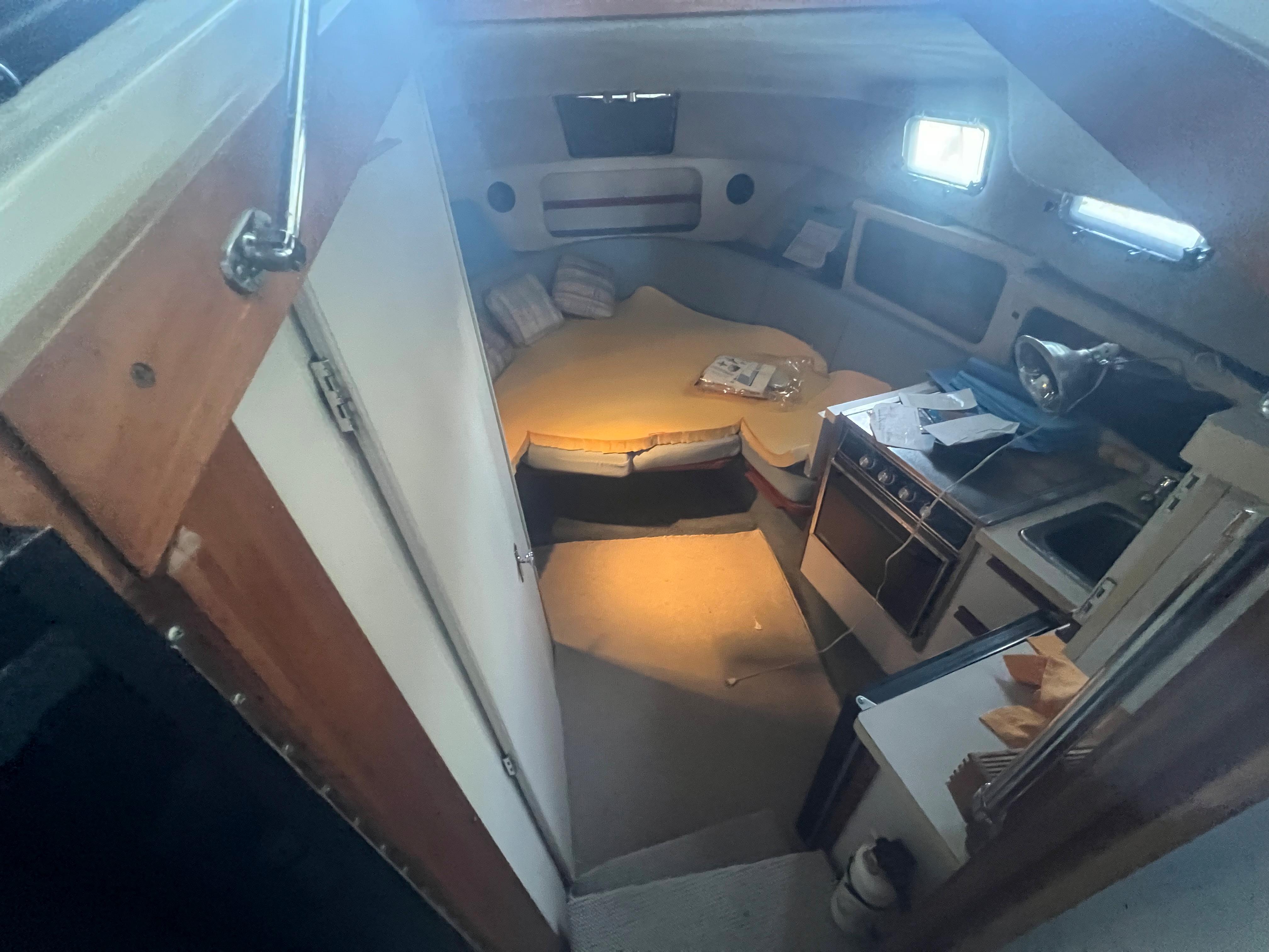 1989 Carver 2807 Riviera Sedan-Boot Kaufen - YachtWorld