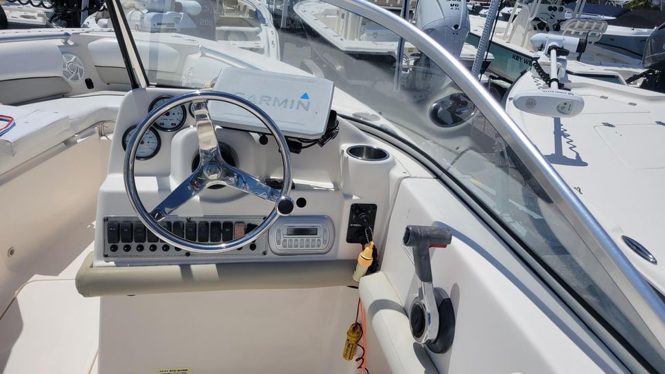 2012 Key West 211 Dual Console Bateaux de pêche en eau salée à vendre ...