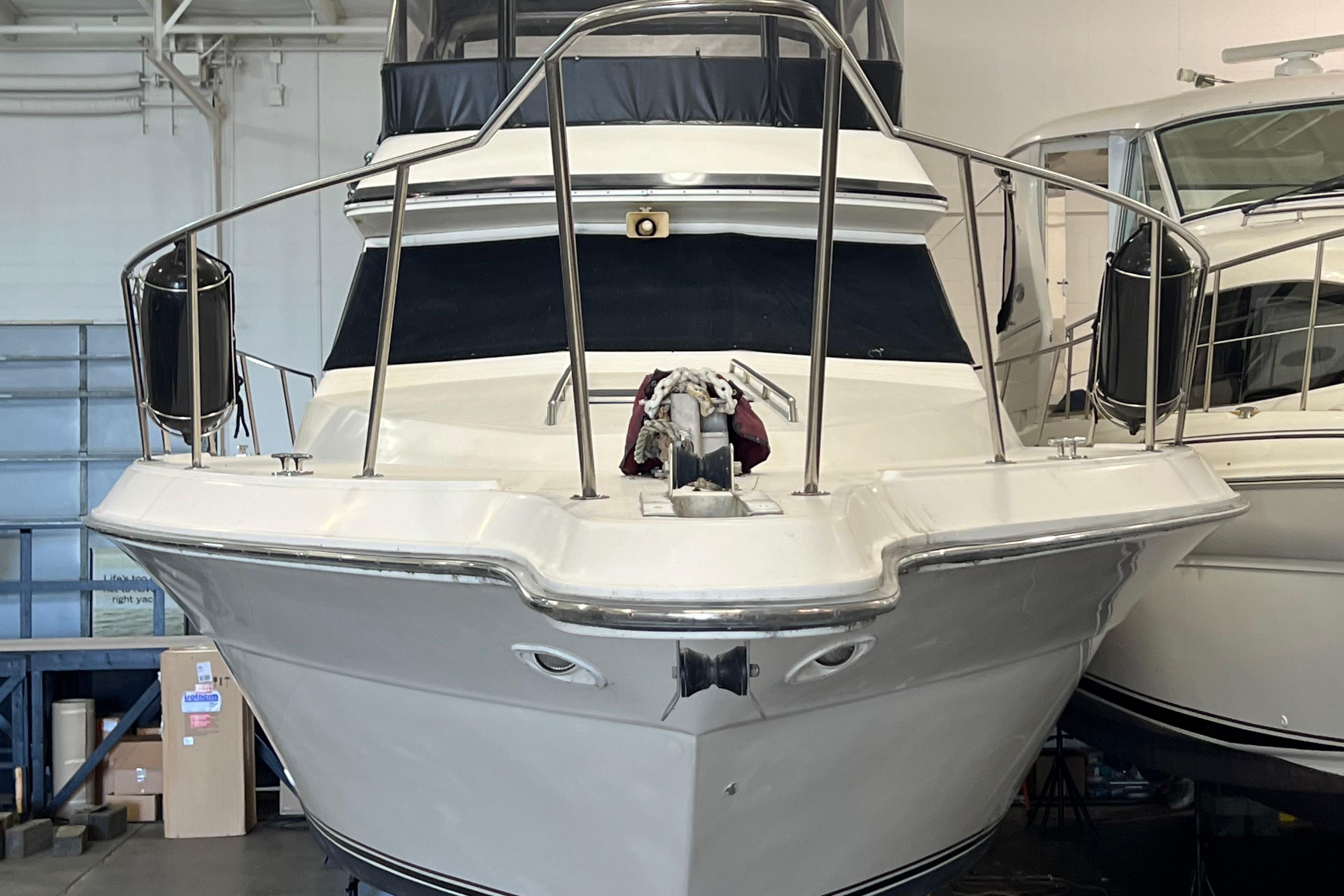 1989 Sea Ray 440 Aft Cabin Motor Yacht for sale - YachtWorld