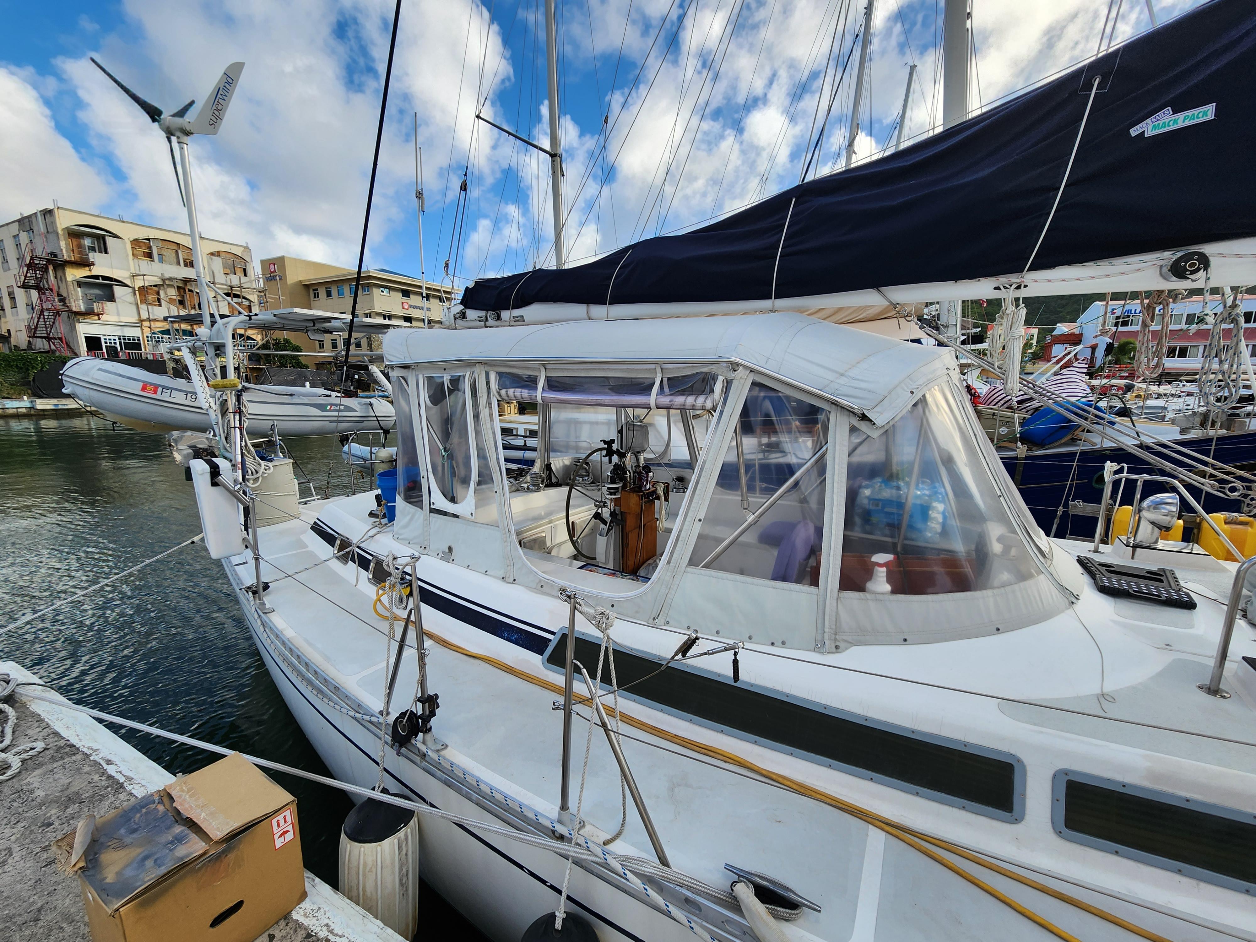 1987 Gulfstar Hirsch 45 Centre Cockpit for sale - YachtWorld