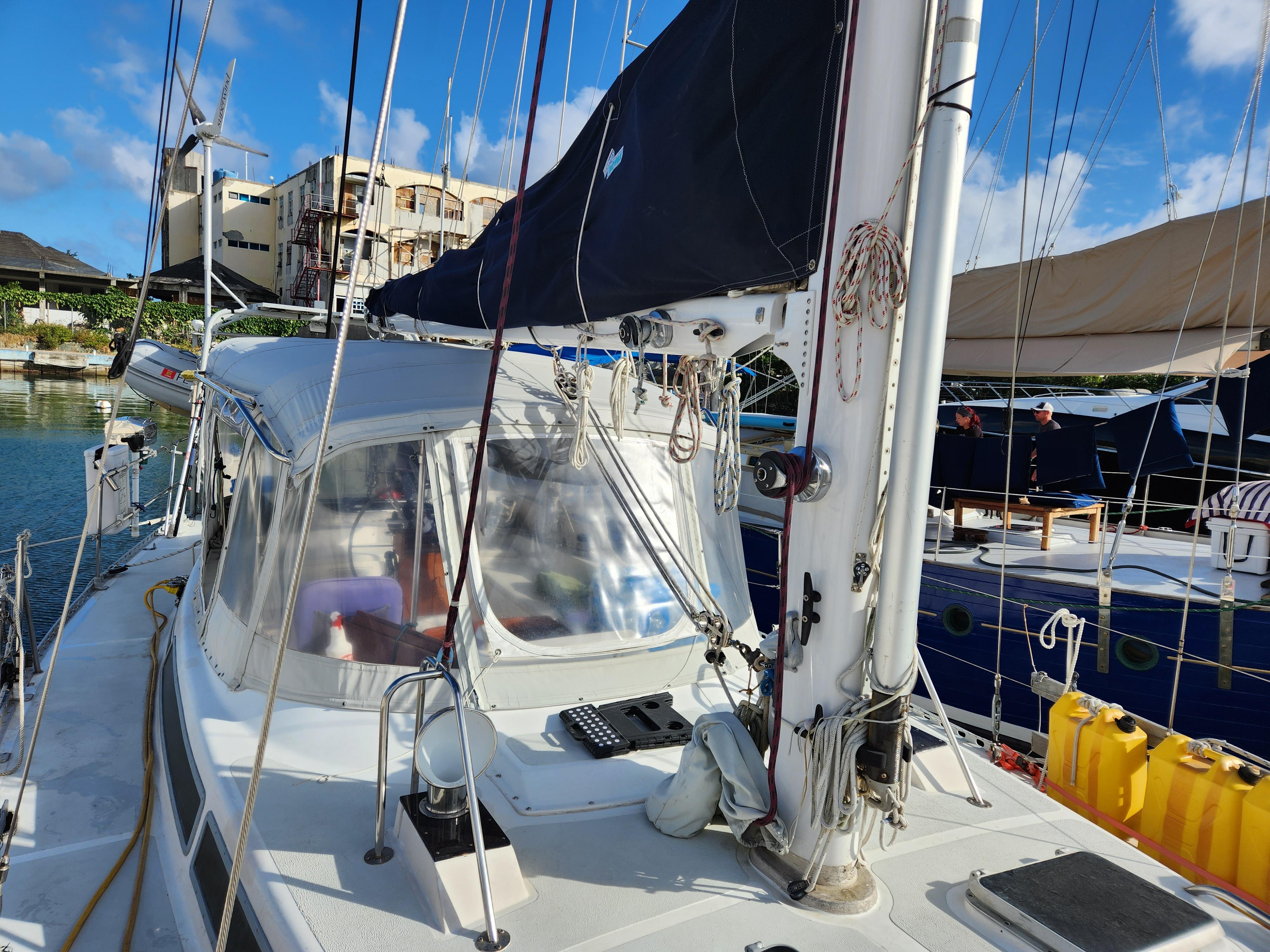 1987 Gulfstar Hirsch 45 Centre Cockpit for sale - YachtWorld