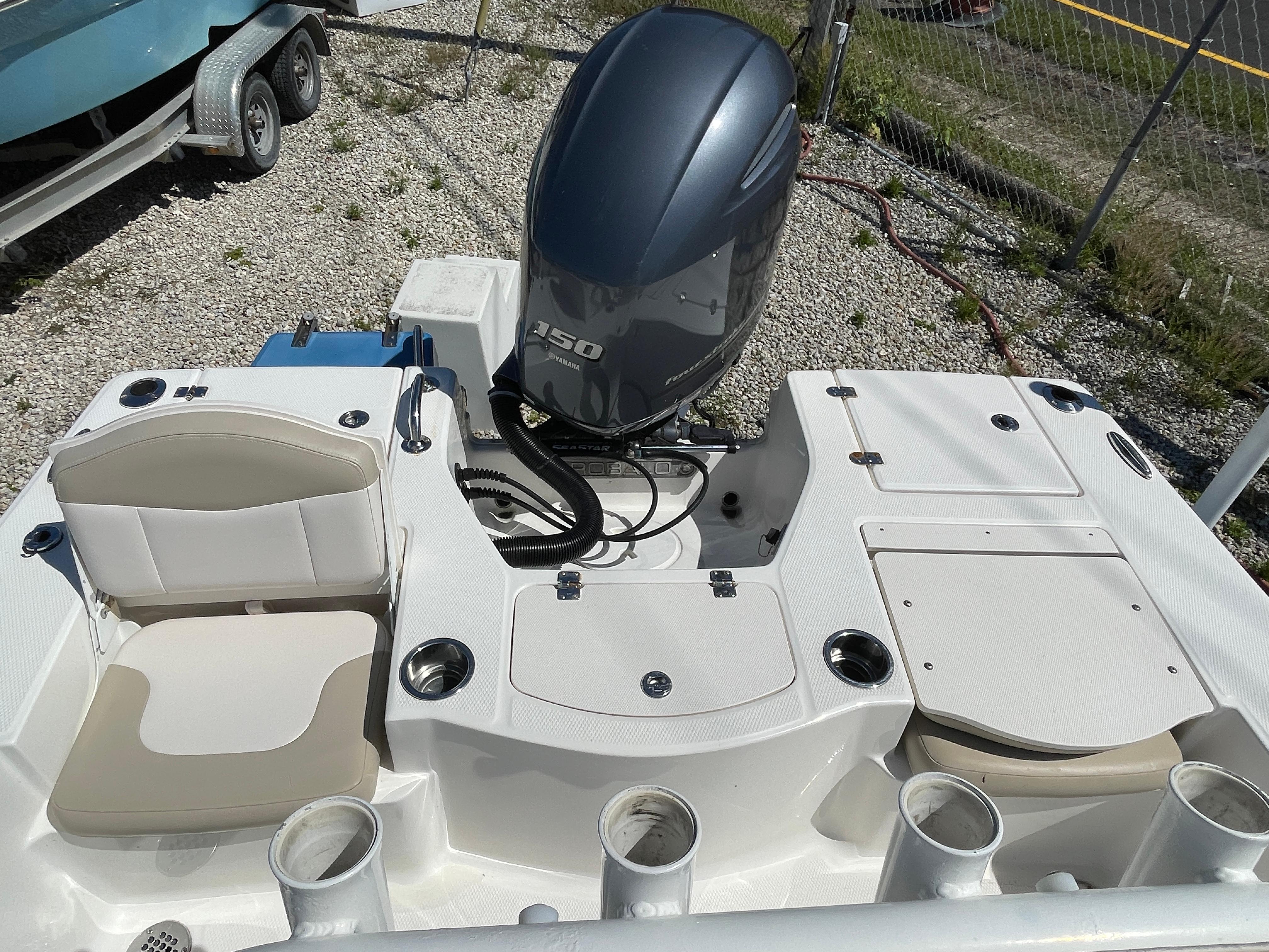 2017 Robalo 206 Cayman Bay for sale - YachtWorld