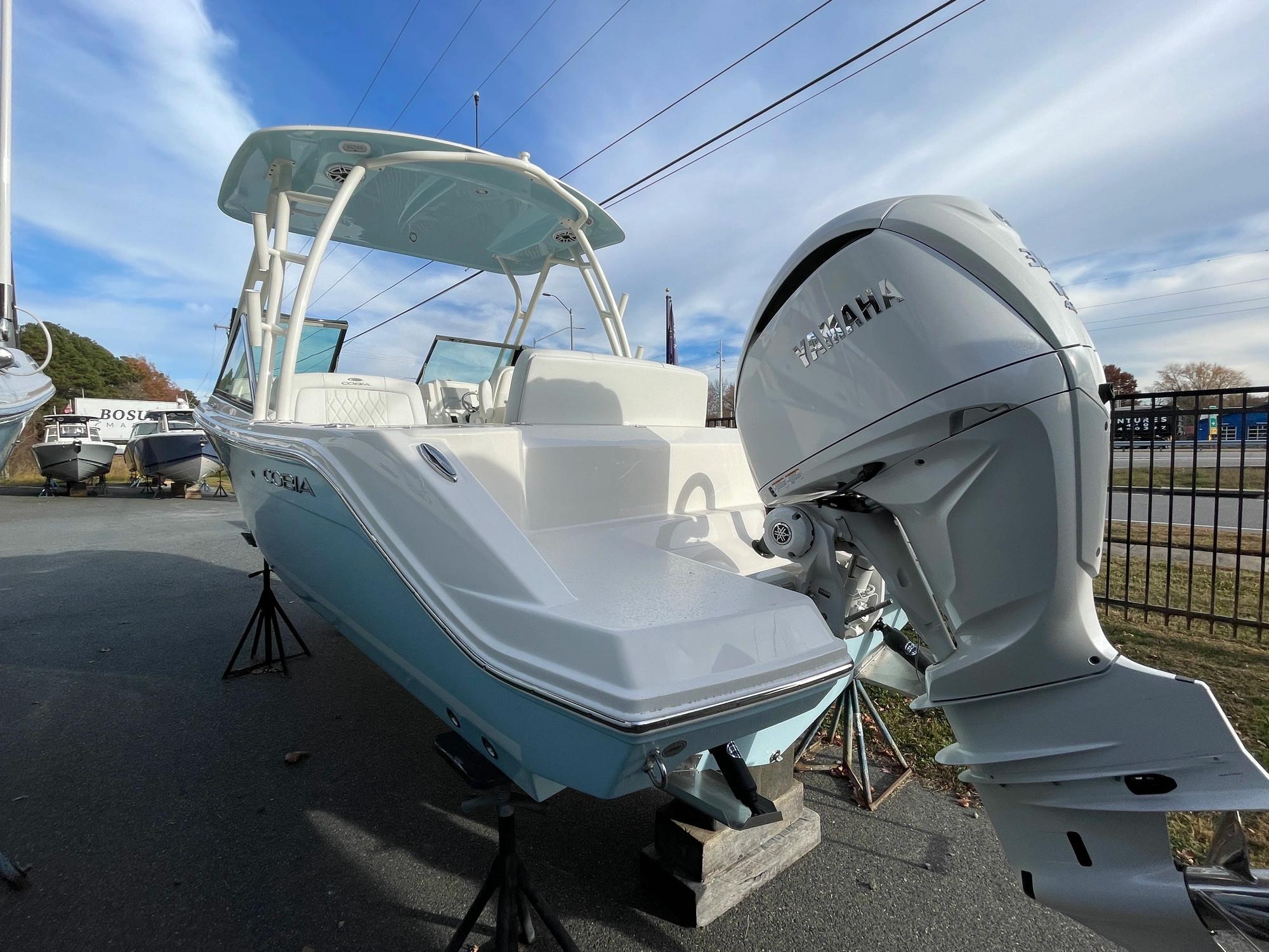2024 Cobia 240 DC Dual Console for sale - YachtWorld