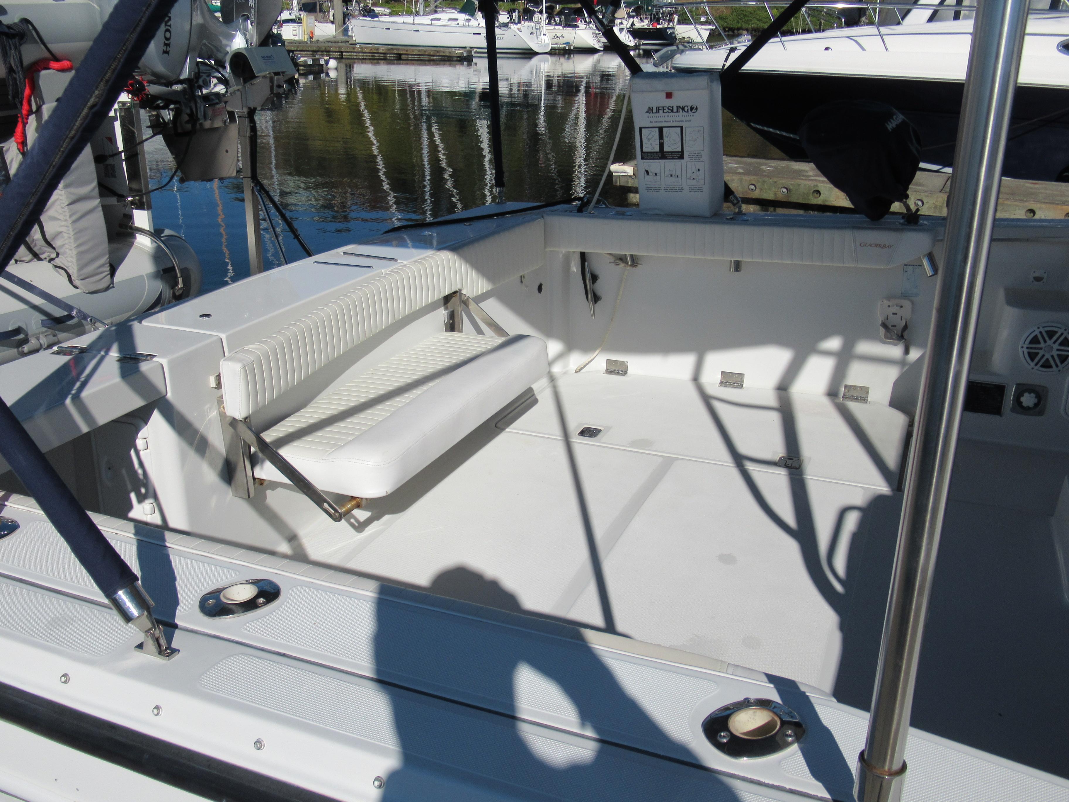 2006 Glacier Bay 3470 Ocean Runner Power Catamaran for sale - YachtWorld