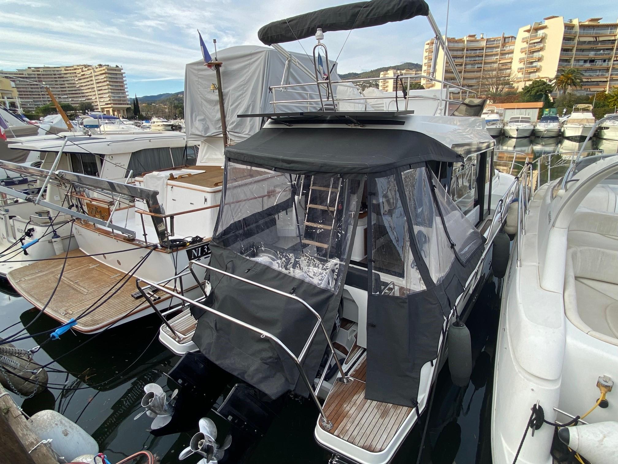 2021 Jeanneau Merry Fisher 1095 FLY Cruiser for sale - YachtWorld