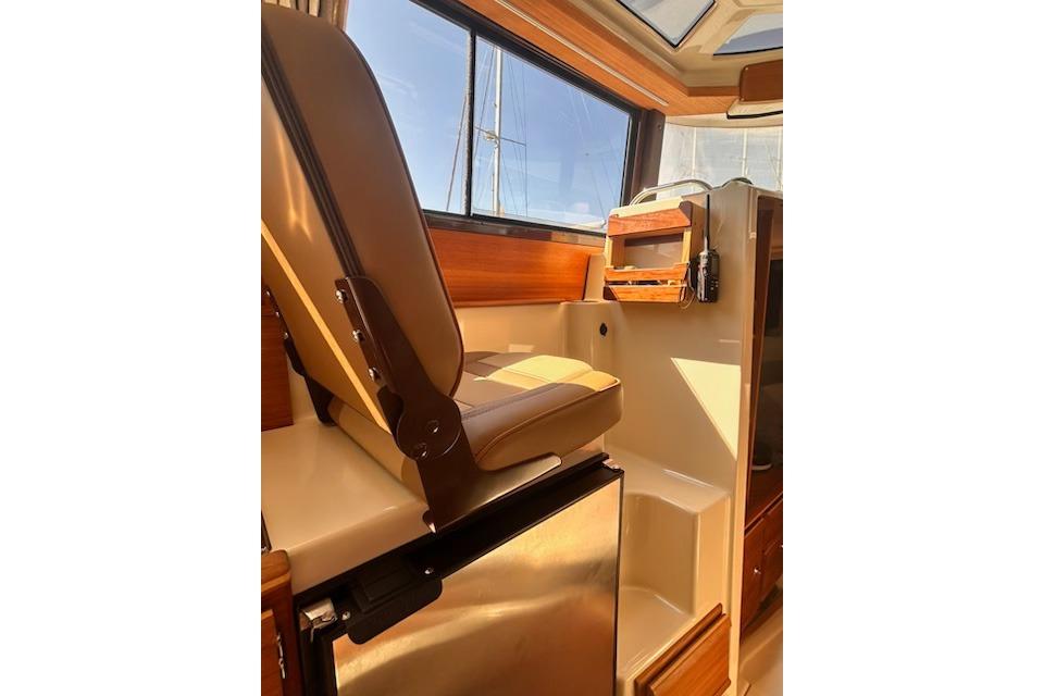 2024 Ranger Tugs R-27 Luxury Edition Trawler for sale - YachtWorld