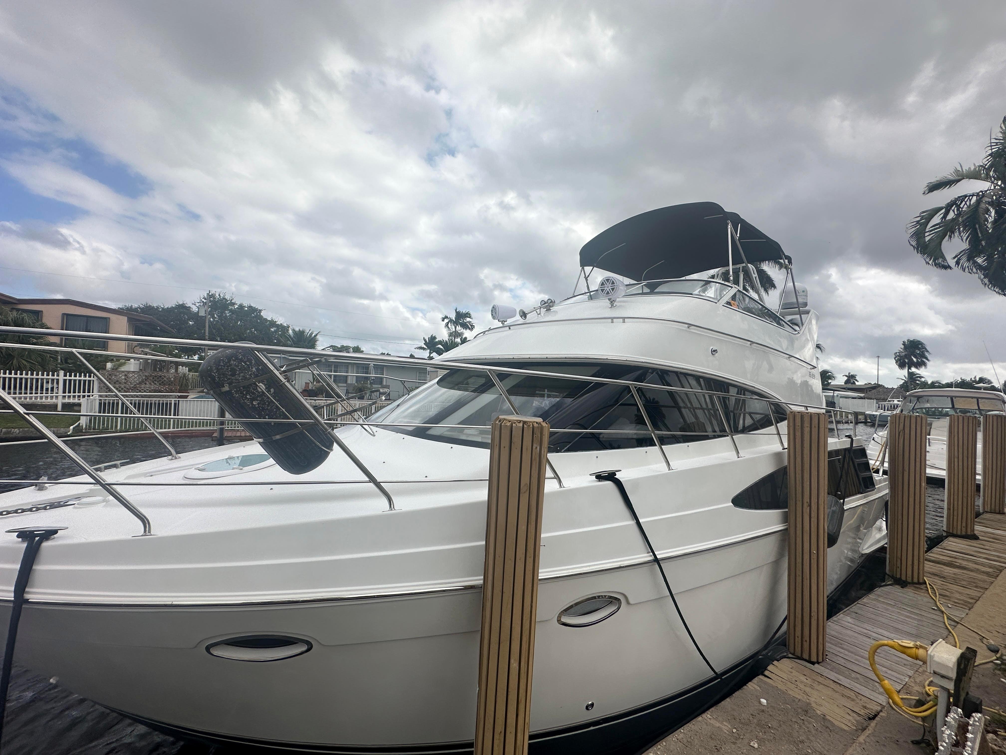 2005 Carver 36 Super Sport Motor Yachts for sale - YachtWorld