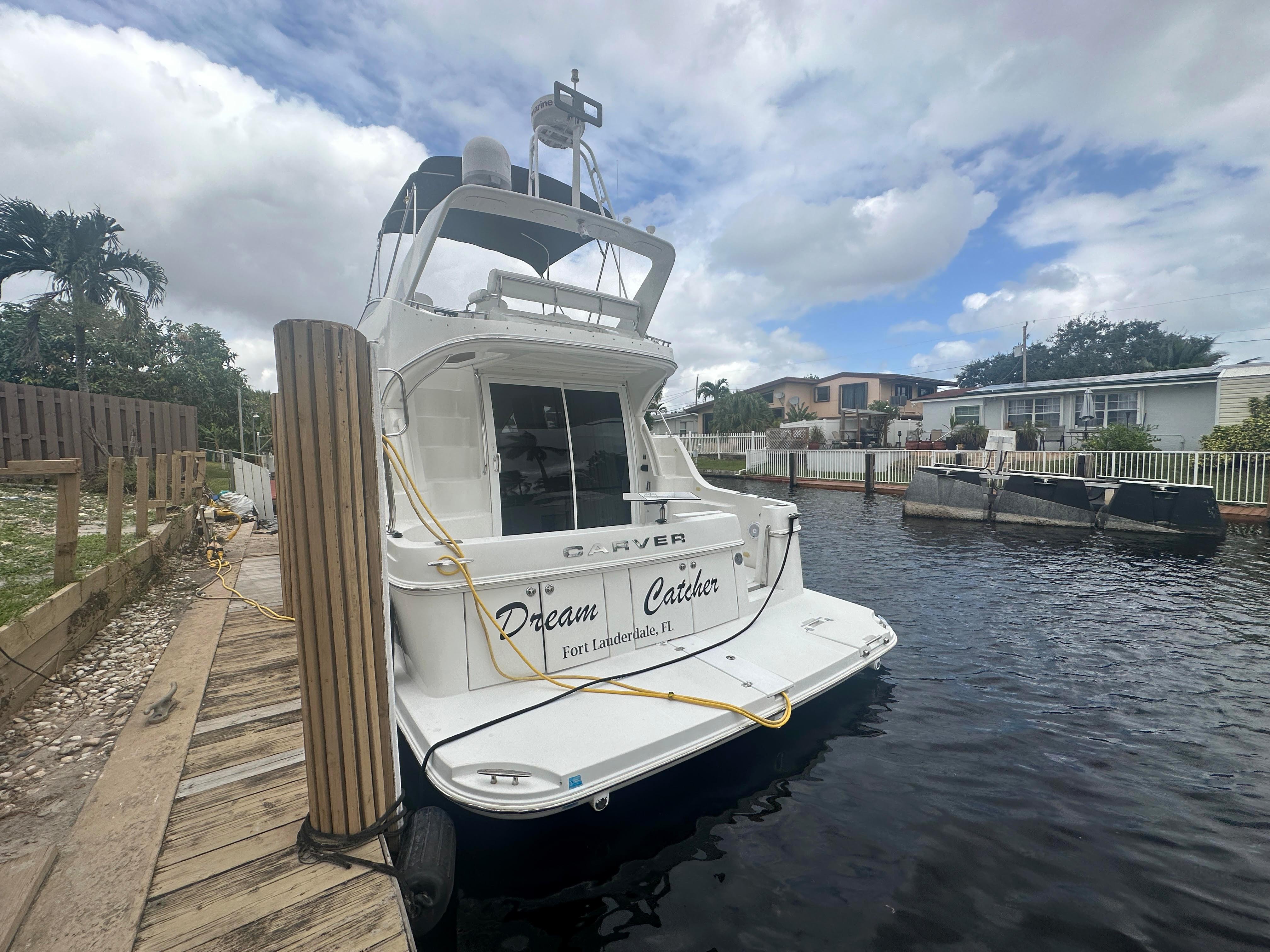 2005 Carver 36 Super Sport Motor Yachts for sale - YachtWorld