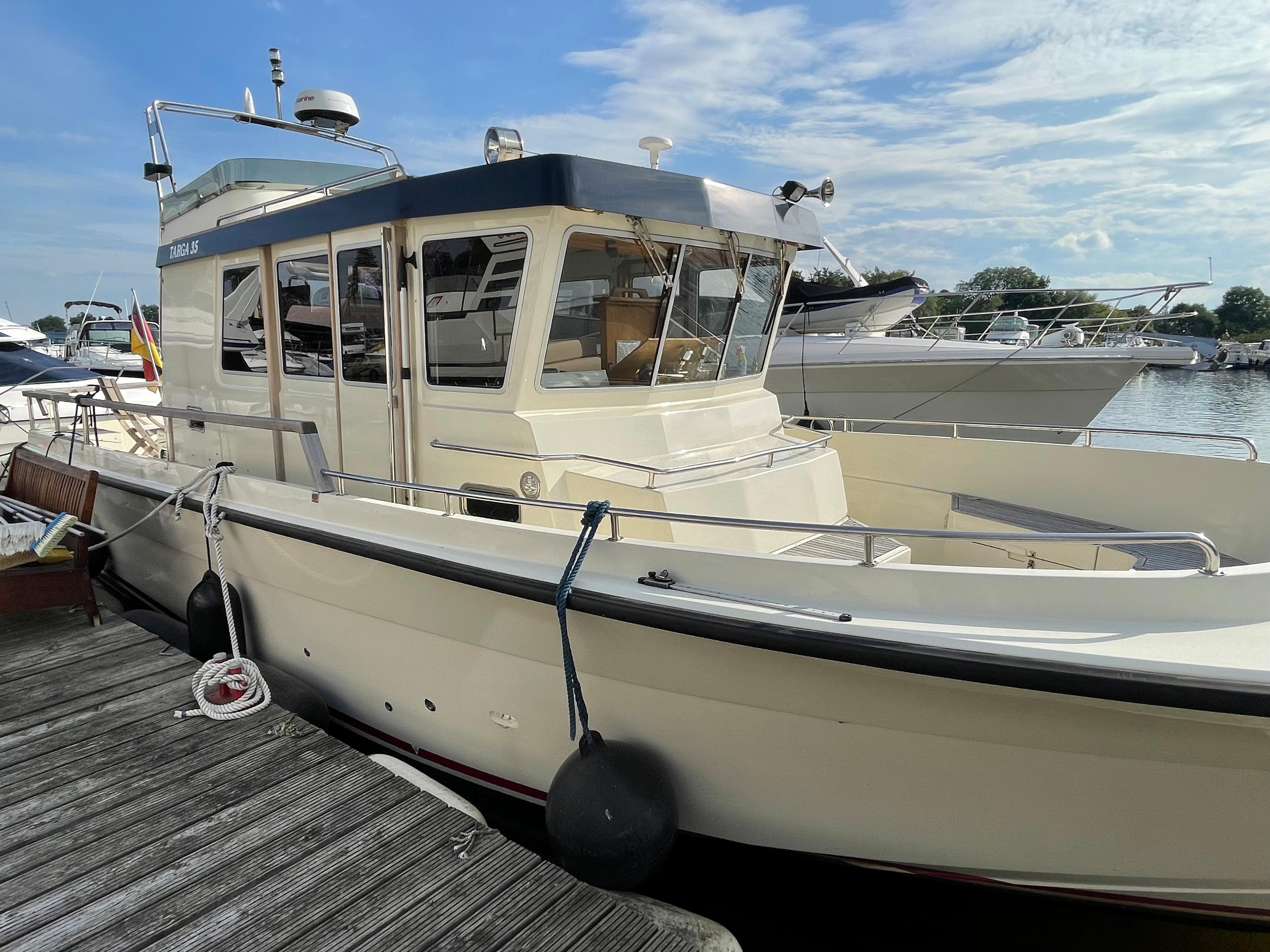 2002 Botnia Targa 35 Flybridge for sale - YachtWorld