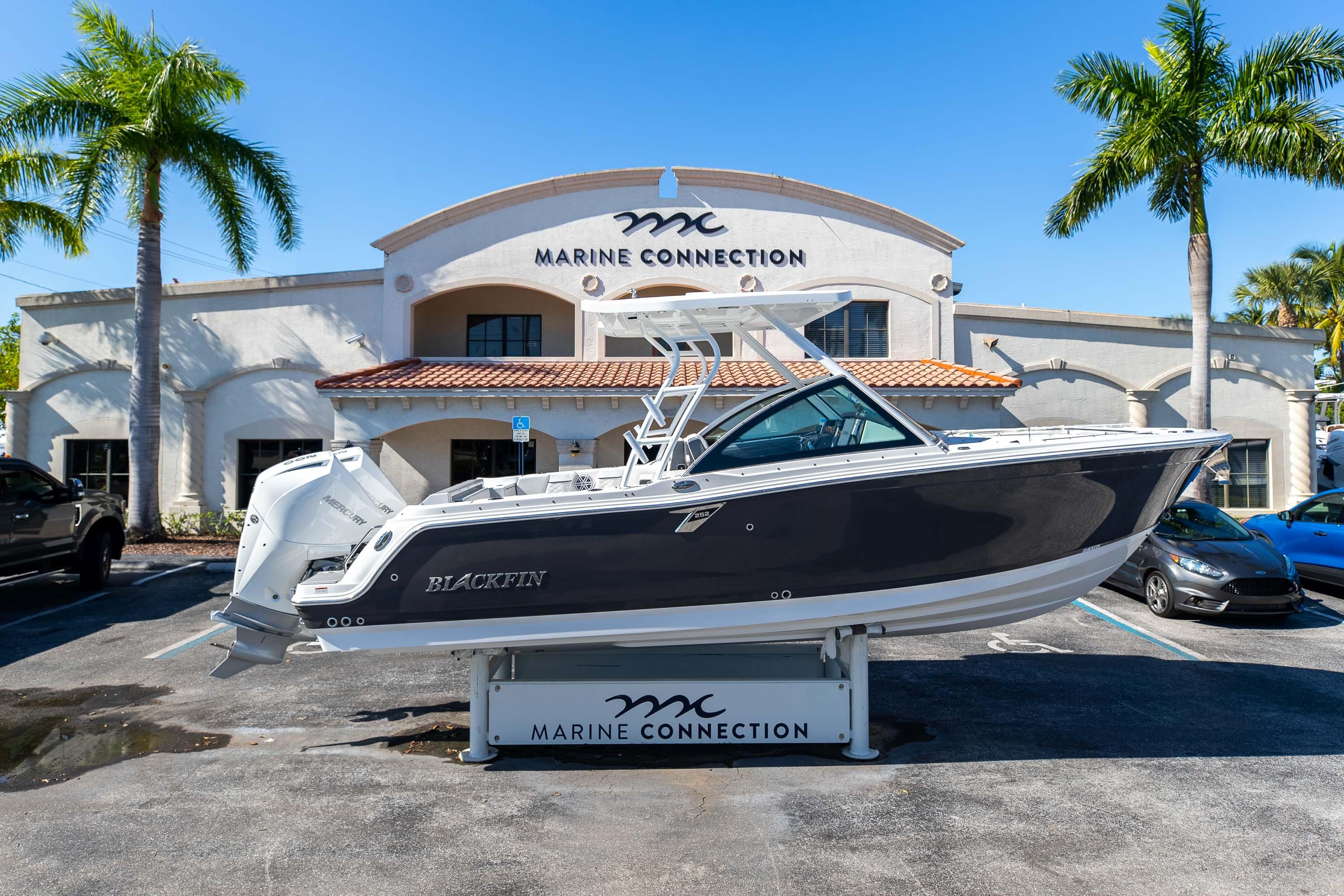2023 Blackfin 252DC Center Console for sale - YachtWorld