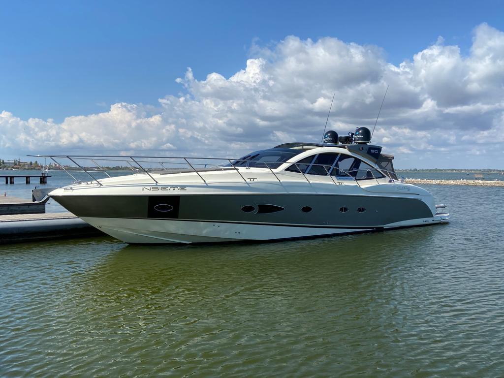 2009 Atlantis 50 Motor Yachts for sale - YachtWorld