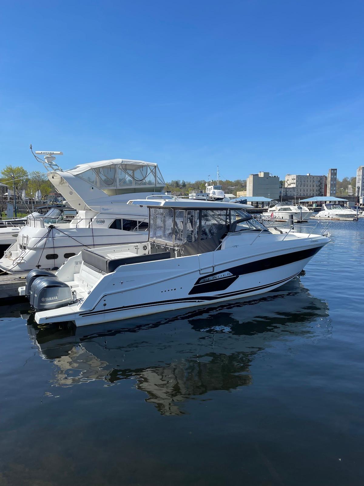 2022 Jeanneau Leader 12.5 WA Express Cruiser for sale - YachtWorld