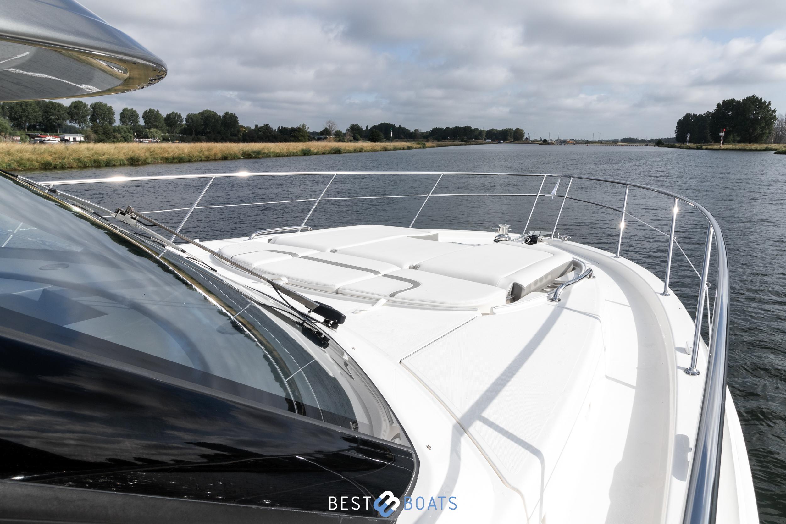 2024 Riviera 4600 Sport Yacht Motor Yachts for sale - YachtWorld