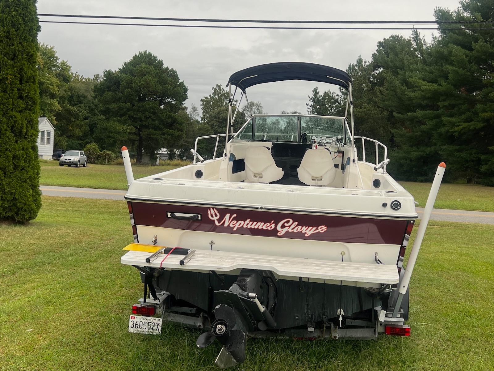1998 Seaswirl Striper 2150 Walkaround Walkaround for sale - YachtWorld