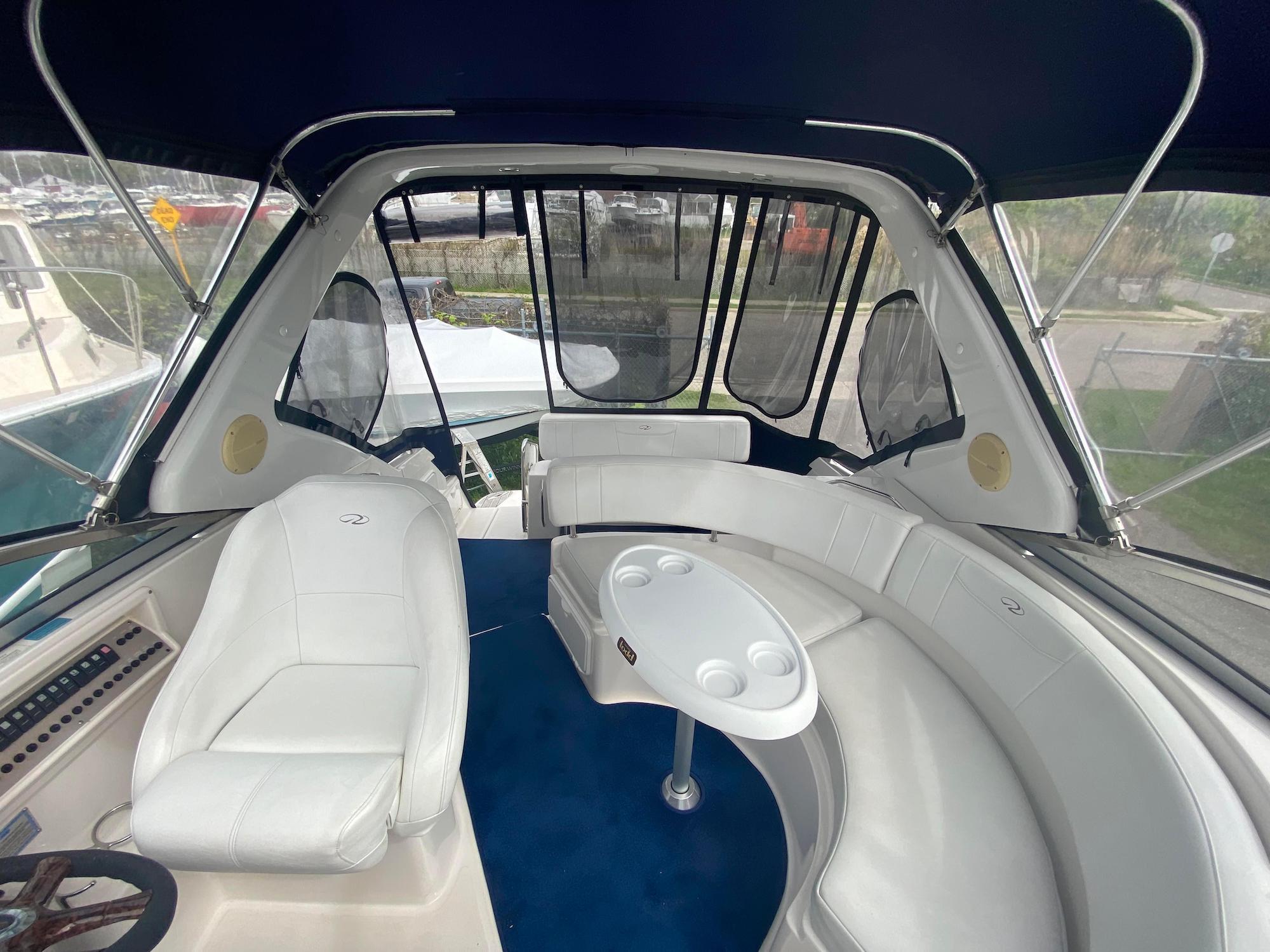 2005 Regal 3060 Window Express Cruiser for sale - YachtWorld