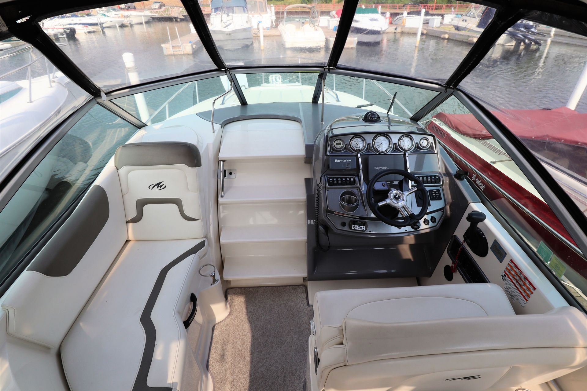 2011 Monterey 260 SCR - Weber Yachts