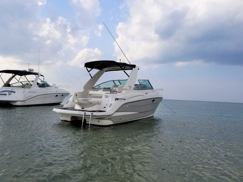 2011 Monterey 260 SCR - Weber Yachts