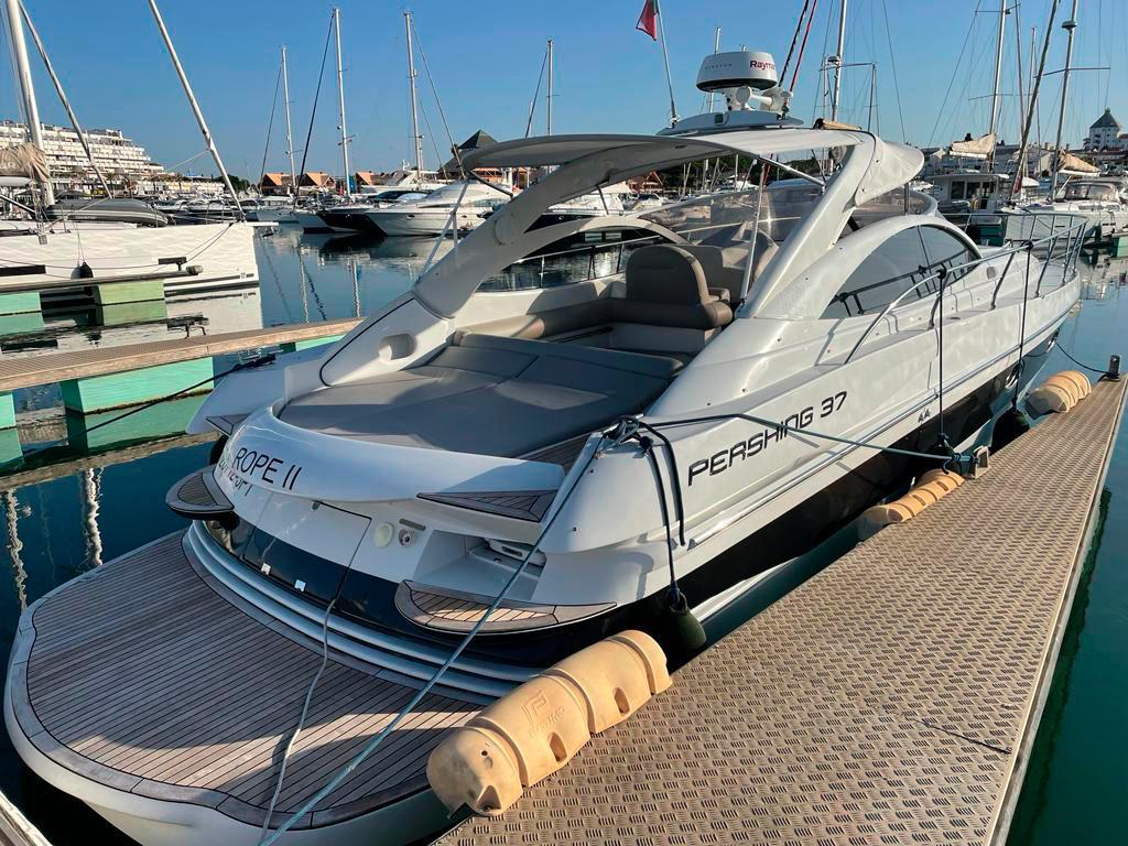 2006 Pershing 37 Motor Yachts for sale - YachtWorld