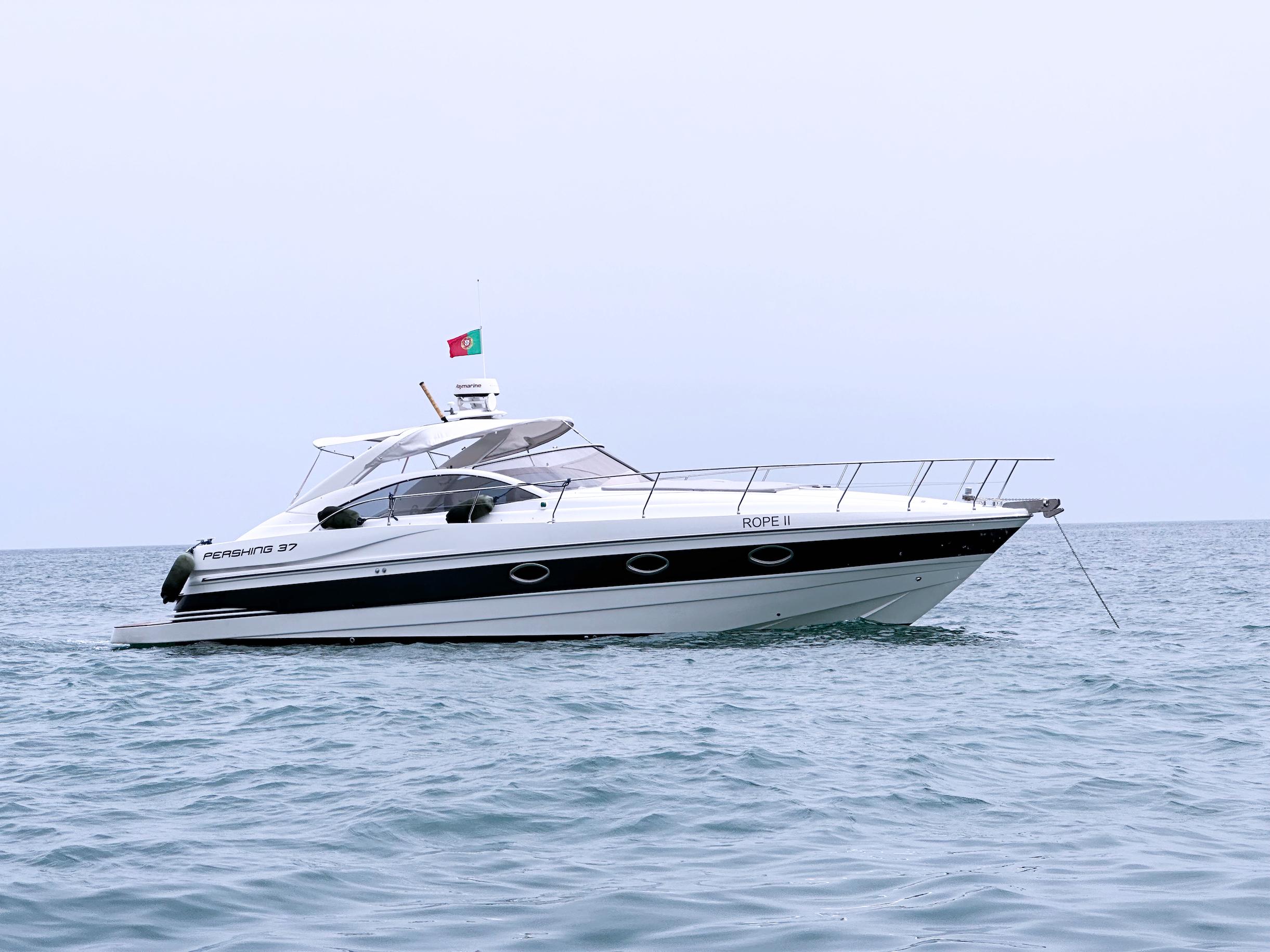2006 Pershing 37 Motor Yachts for sale - YachtWorld
