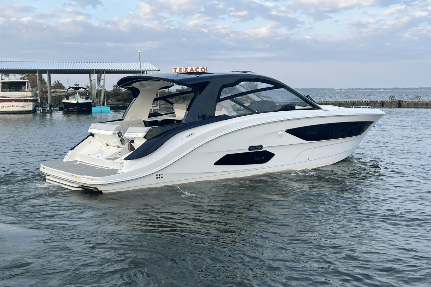 2024 Sea Ray 370 Sundancer Sportboot Kaufen - YachtWorld