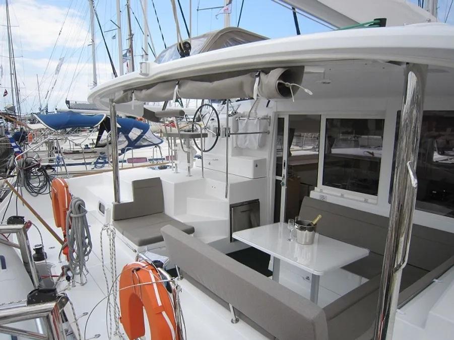 2015 Lagoon 400 S2 A/C Katamaran (Segel) Kaufen - YachtWorld