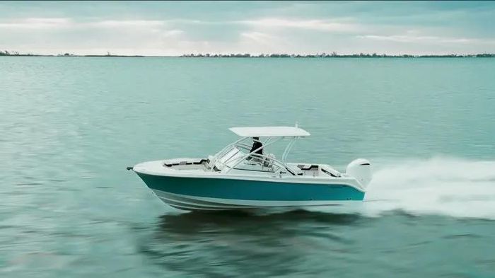 2025 Edgewater 248 CX Midterkonsol til salg- YachtWorld