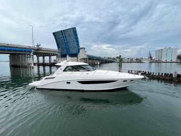 Sea Ray 450 Sundancer boats for sale | YachtWorld