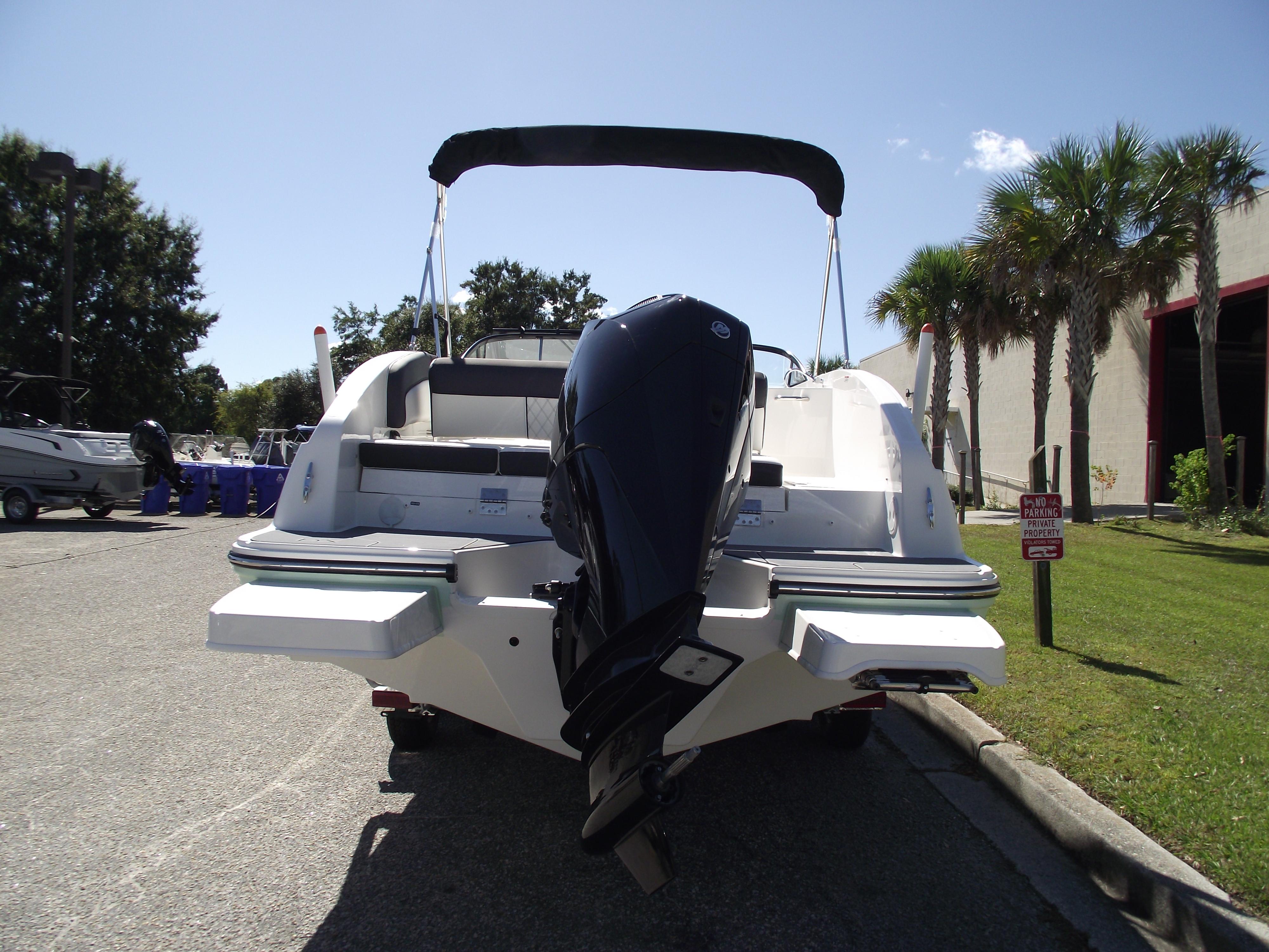 2024 Bayliner DX2200 Deck for sale - YachtWorld