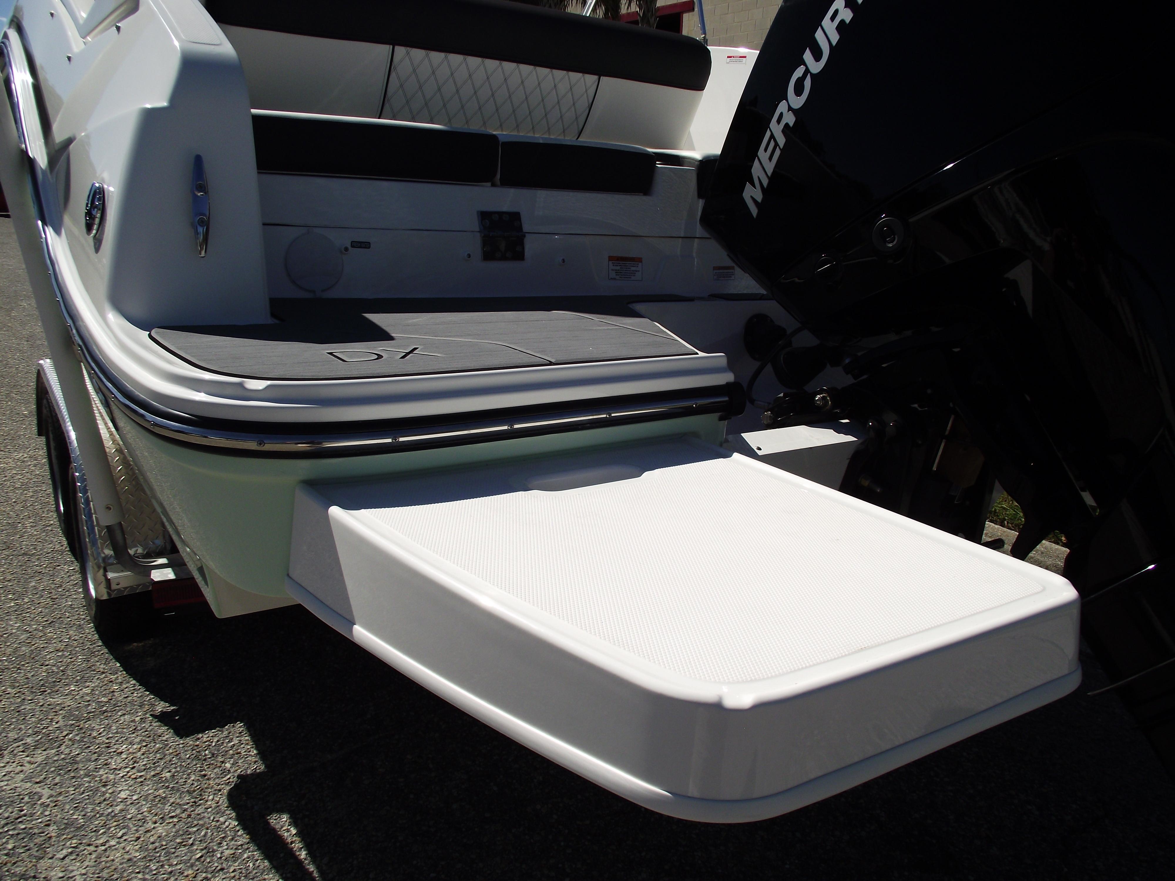 2024 Bayliner DX2200 Deckboot Kaufen - YachtWorld
