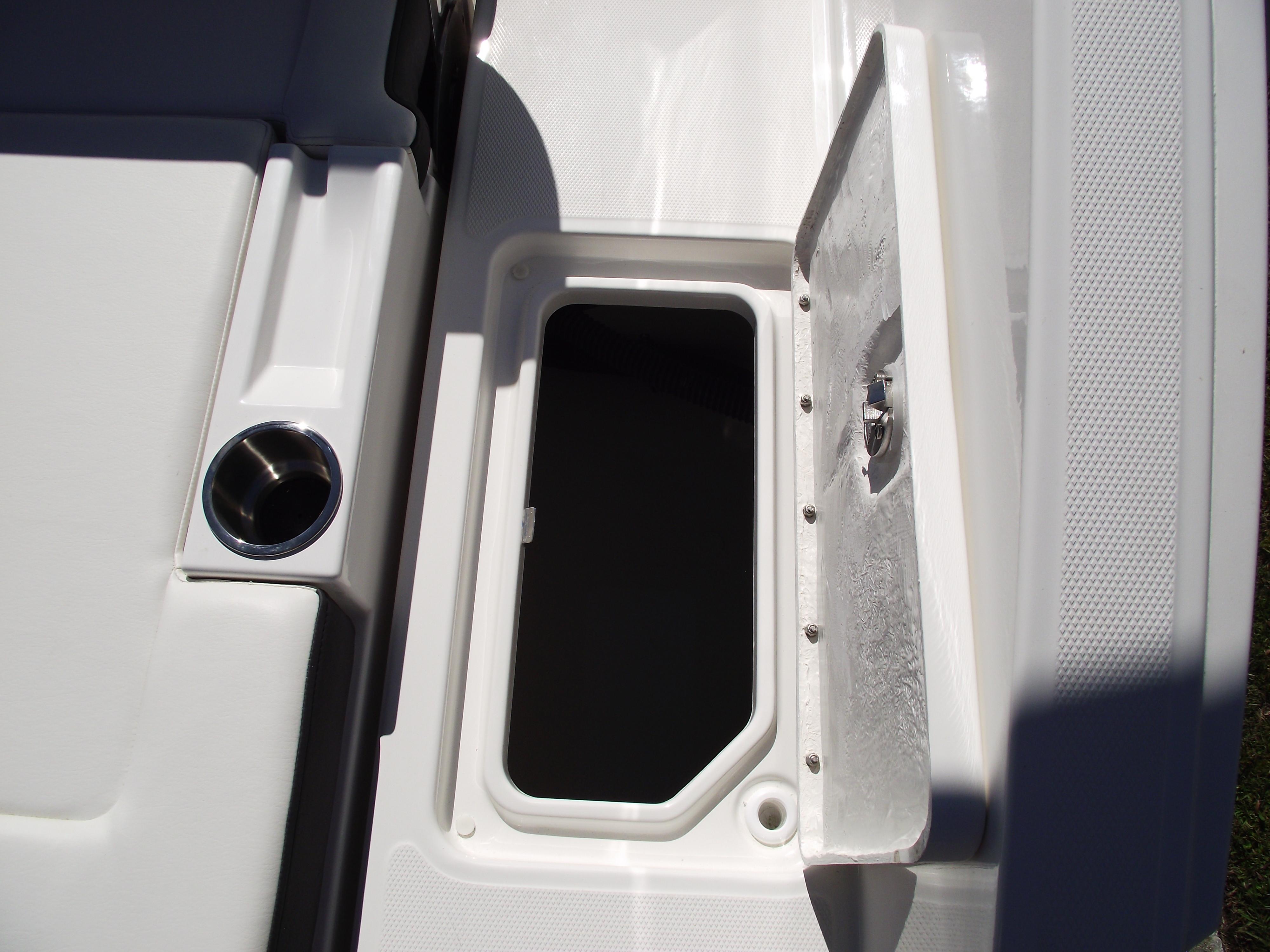 2024 Bayliner DX2200 Deck for sale - YachtWorld