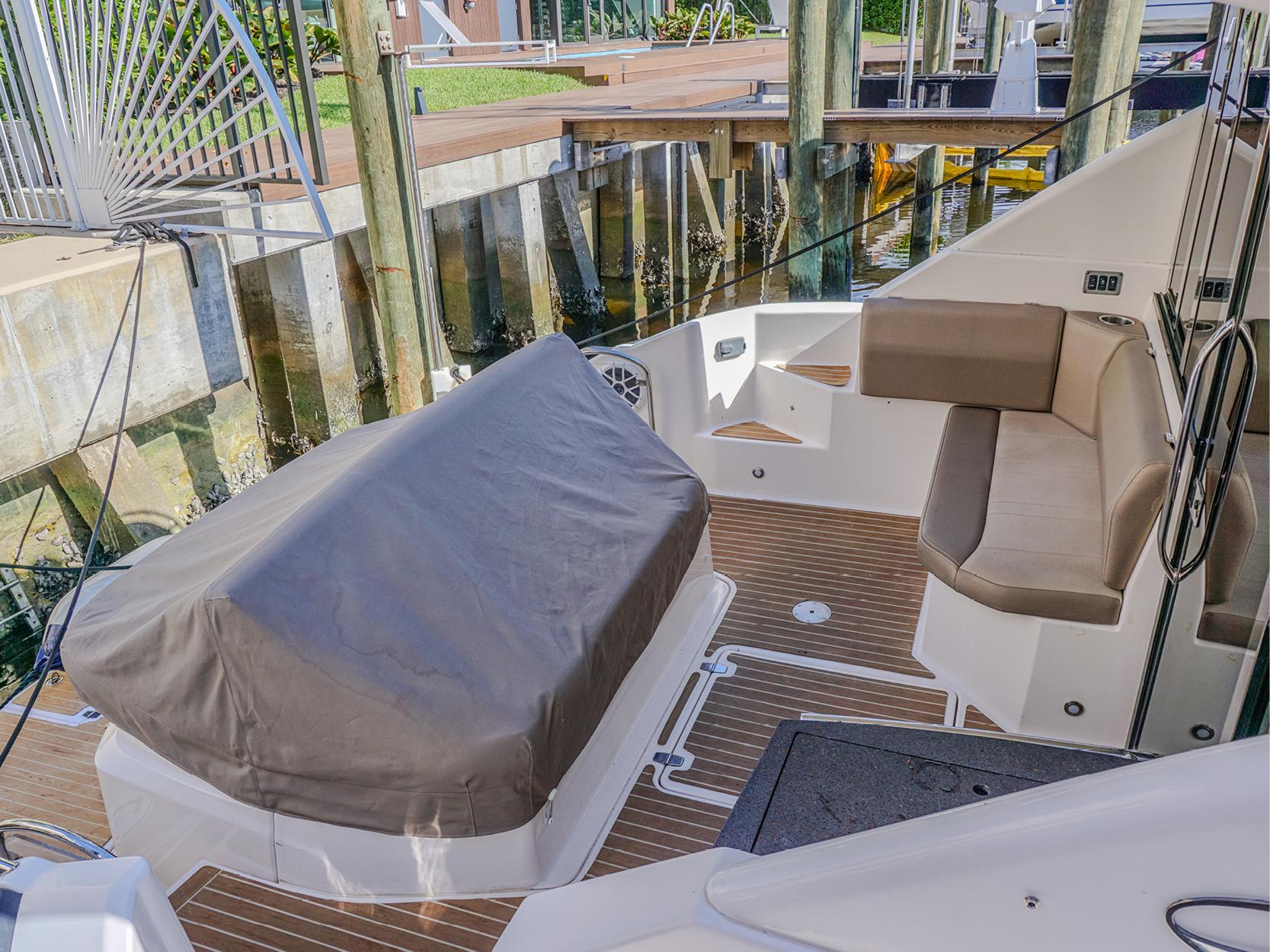 2015 Regal 42 Sport Coupe Motor Yachts for sale - YachtWorld