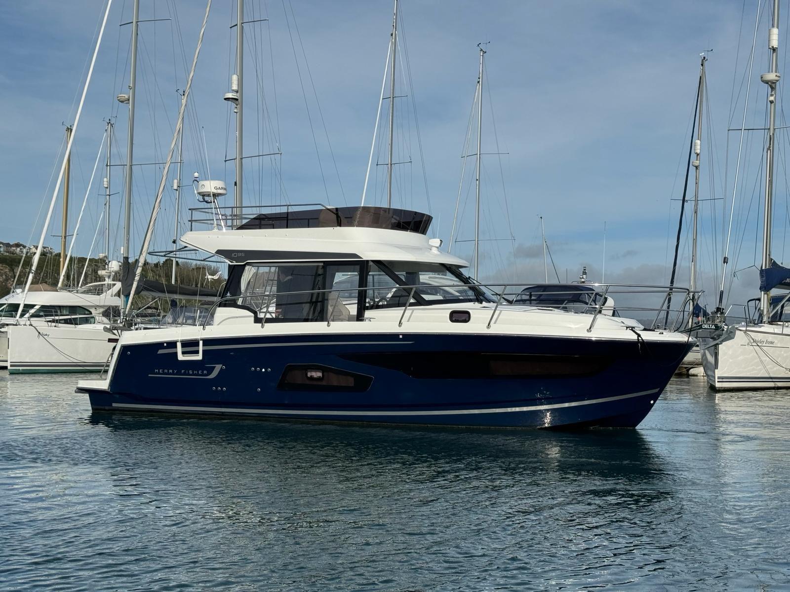 2021 Jeanneau Merry Fisher 1095 FLY Flybridge for sale - YachtWorld