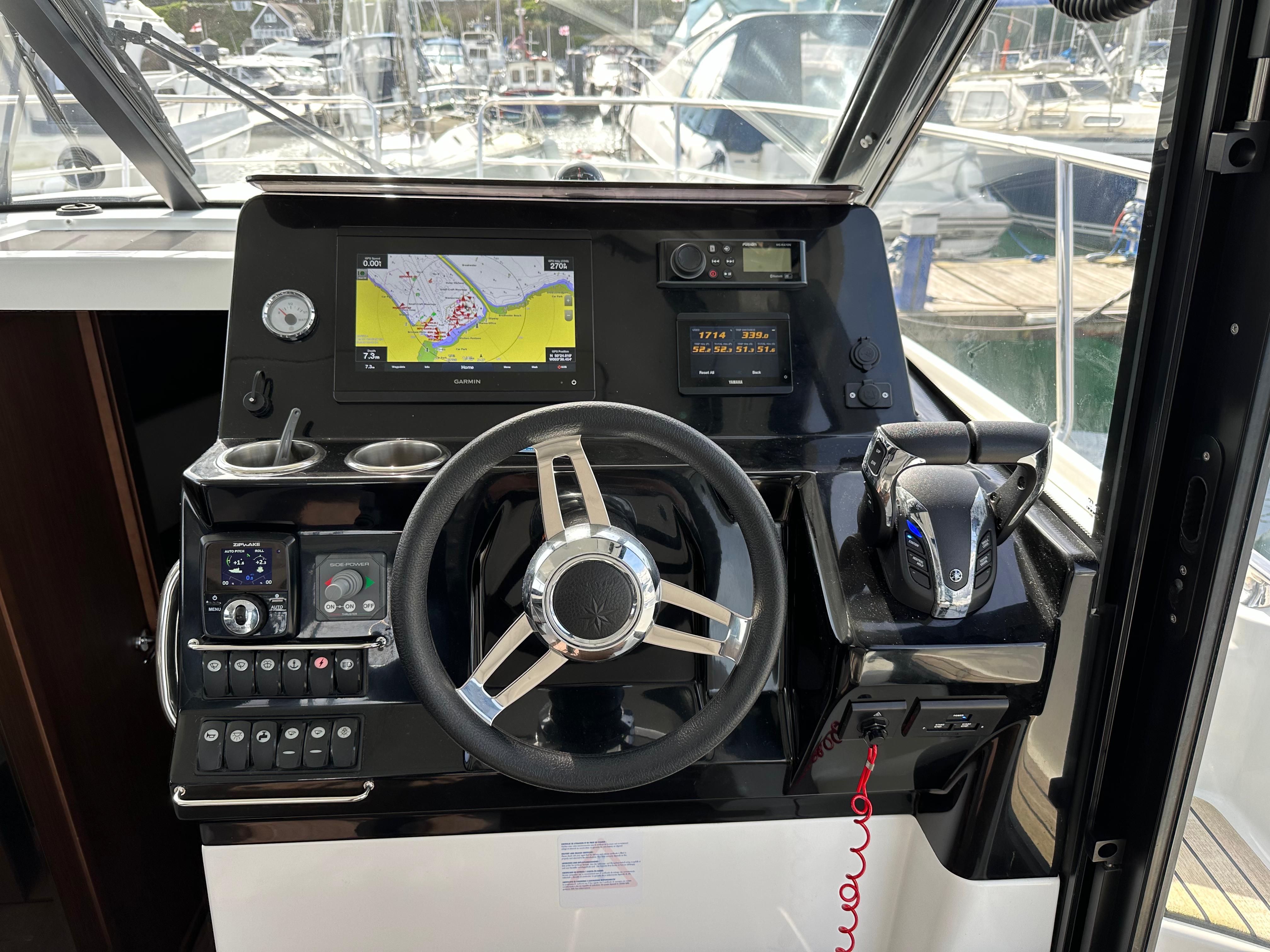 Jeanneau Merry Fisher 1095 Fly | 10m | 2021 - Devon | Boats and Outboards