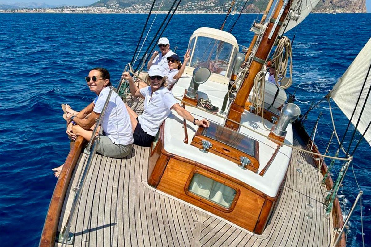 1974 Cheoy Lee Offshore 40 Antique and Classic for sale - YachtWorld