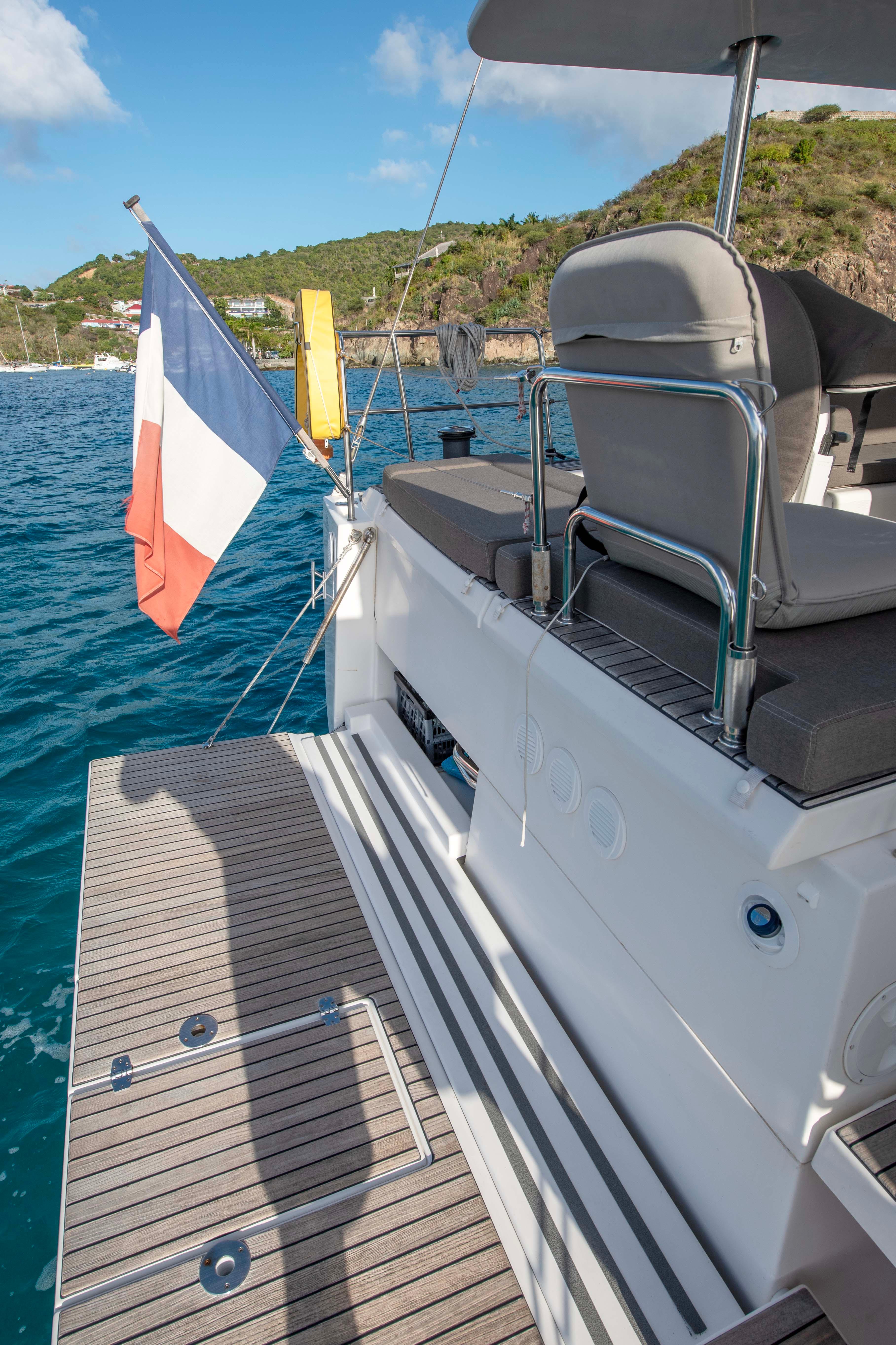 2018 Dufour 520 Catamaran for sale - YachtWorld