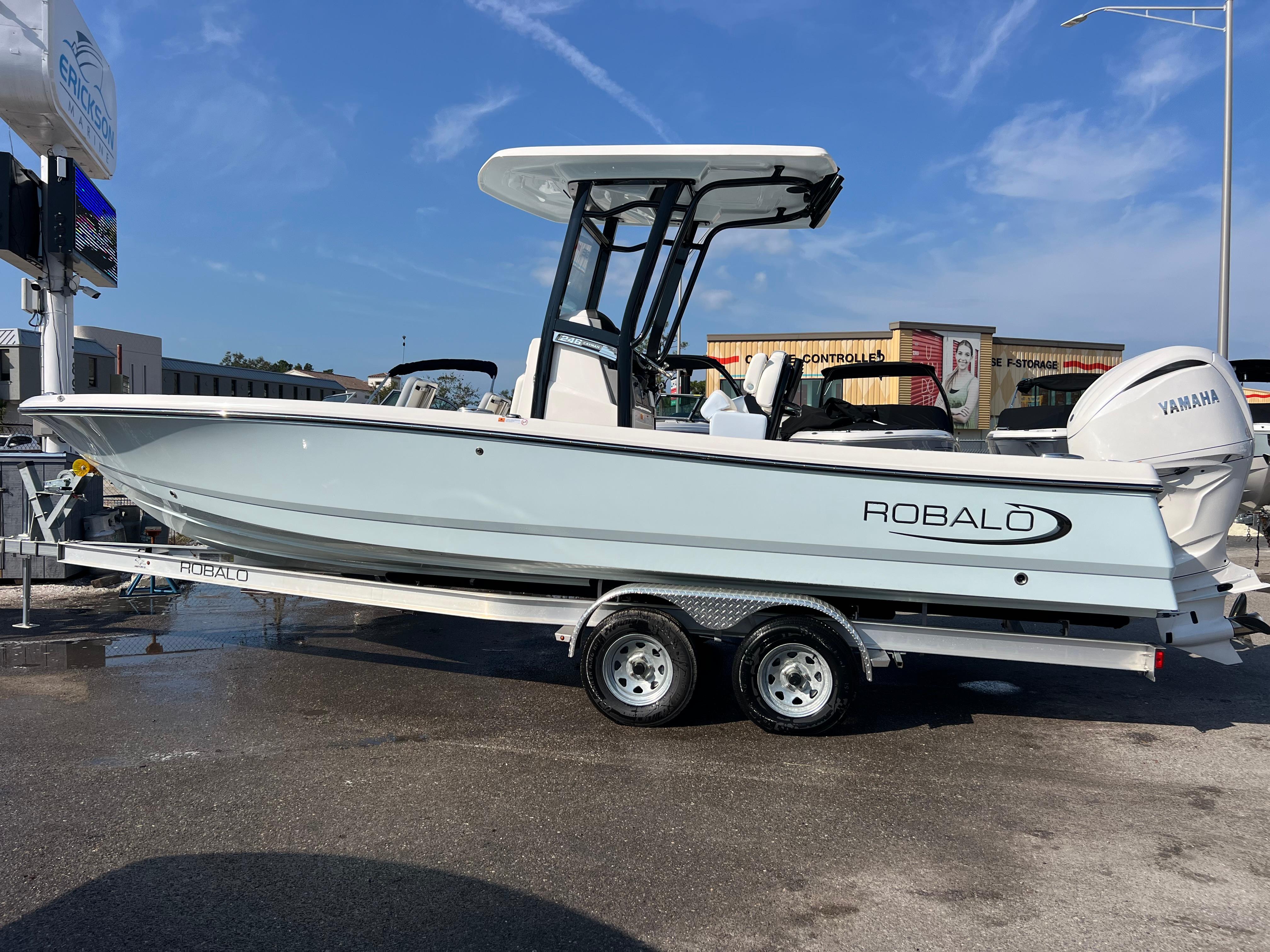2025 Robalo 246 Cayman Bay for sale - YachtWorld