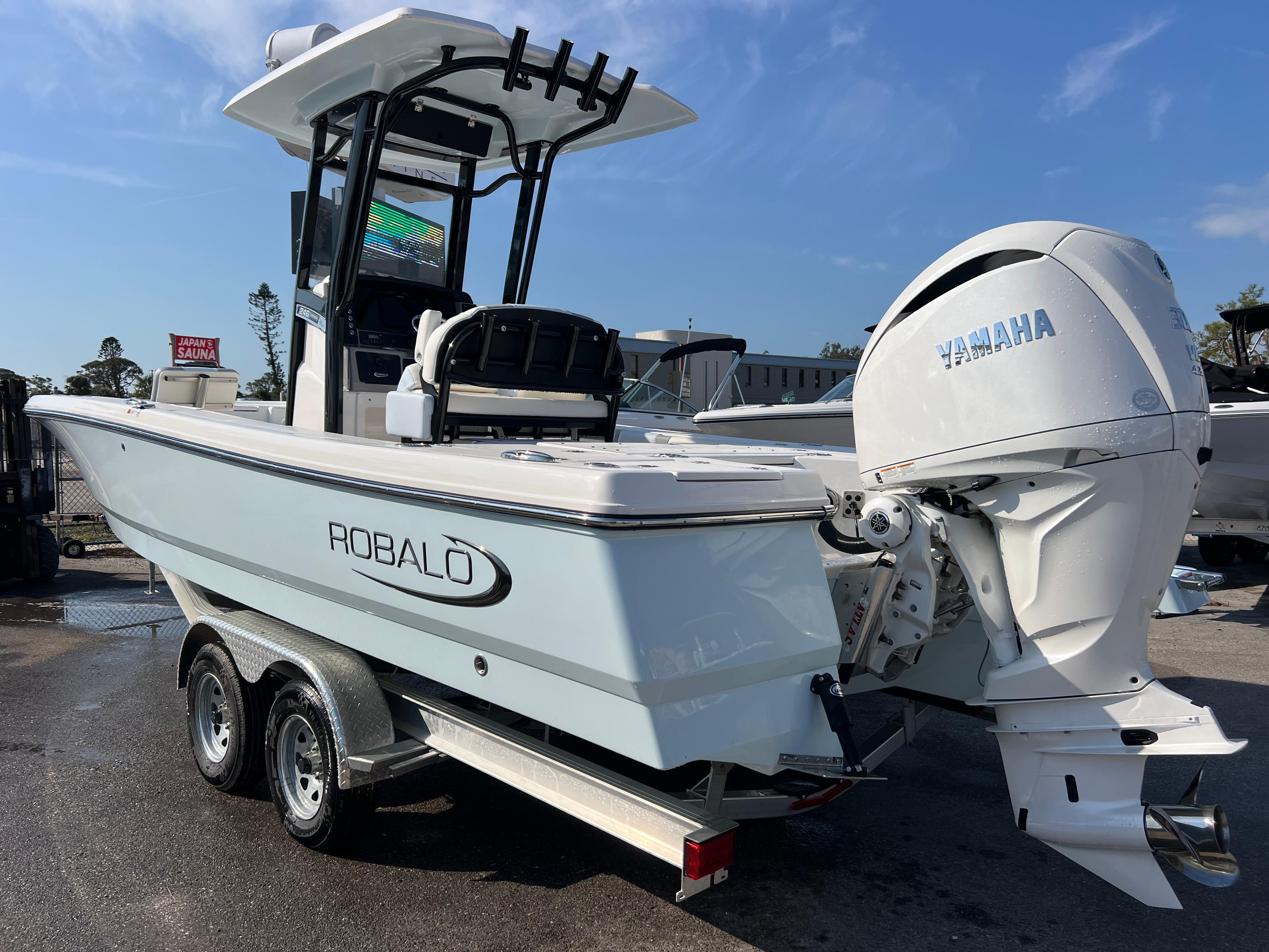 2025 Robalo 246 Cayman Bay for sale - YachtWorld