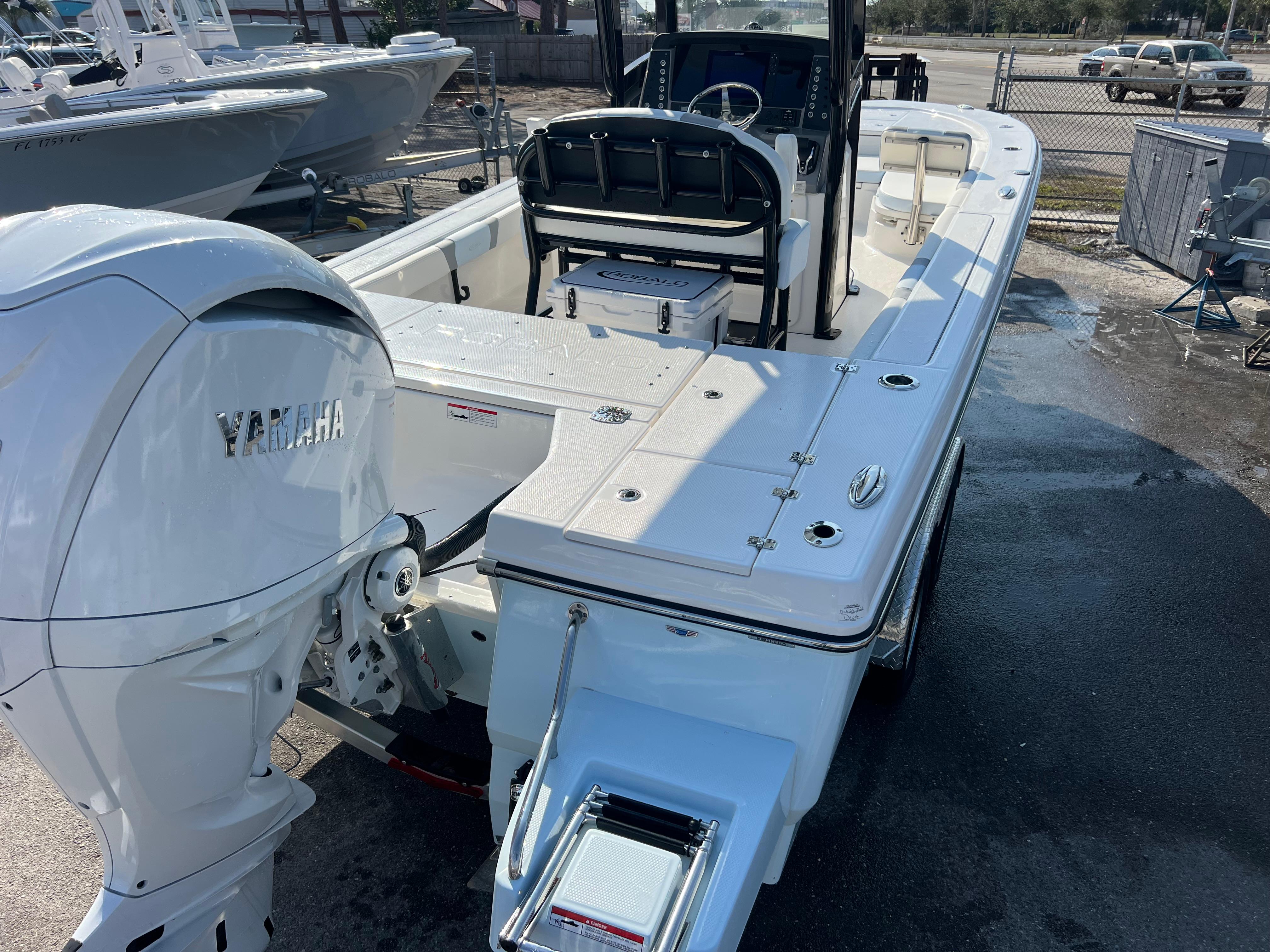 2025 Robalo 246 Cayman Bay for sale - YachtWorld