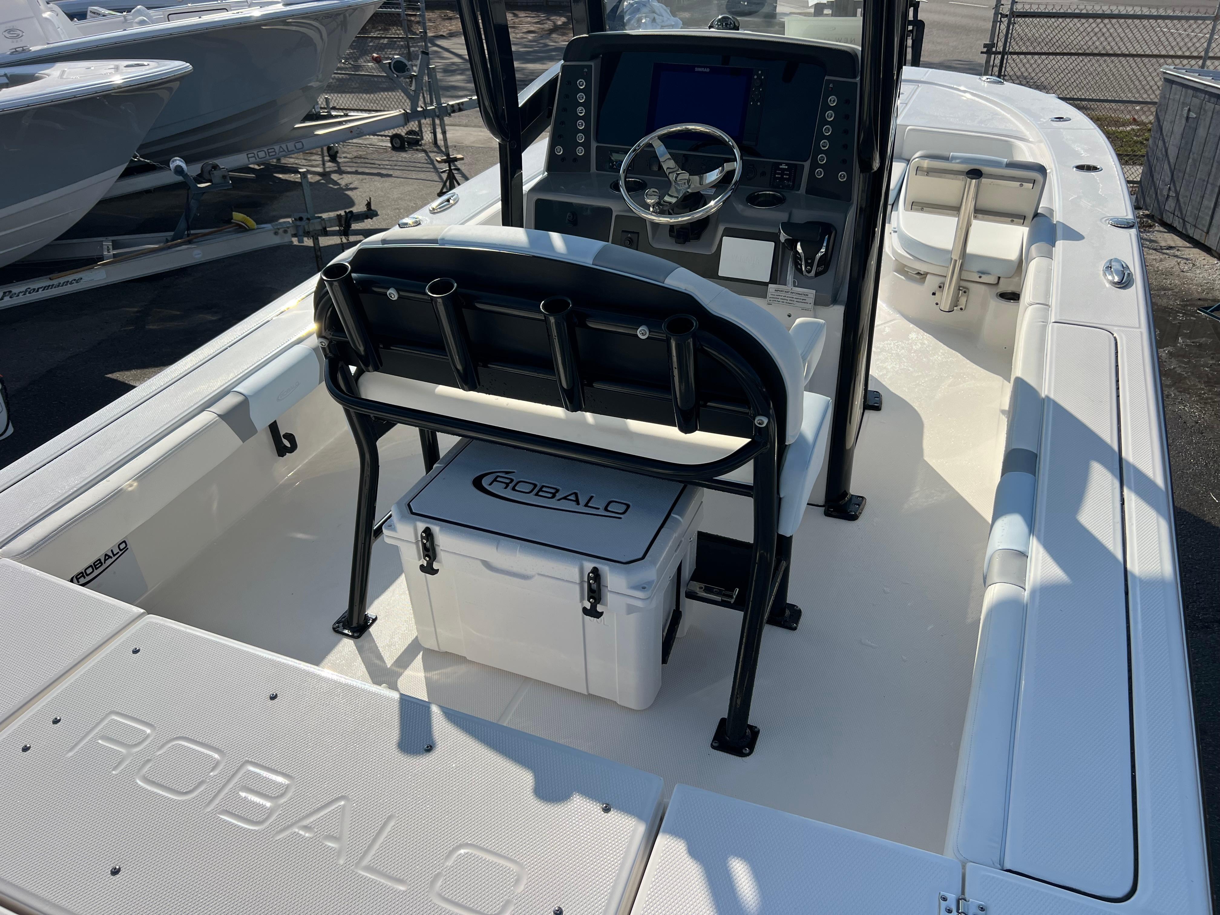 2025 Robalo 246 Cayman Bay for sale - YachtWorld