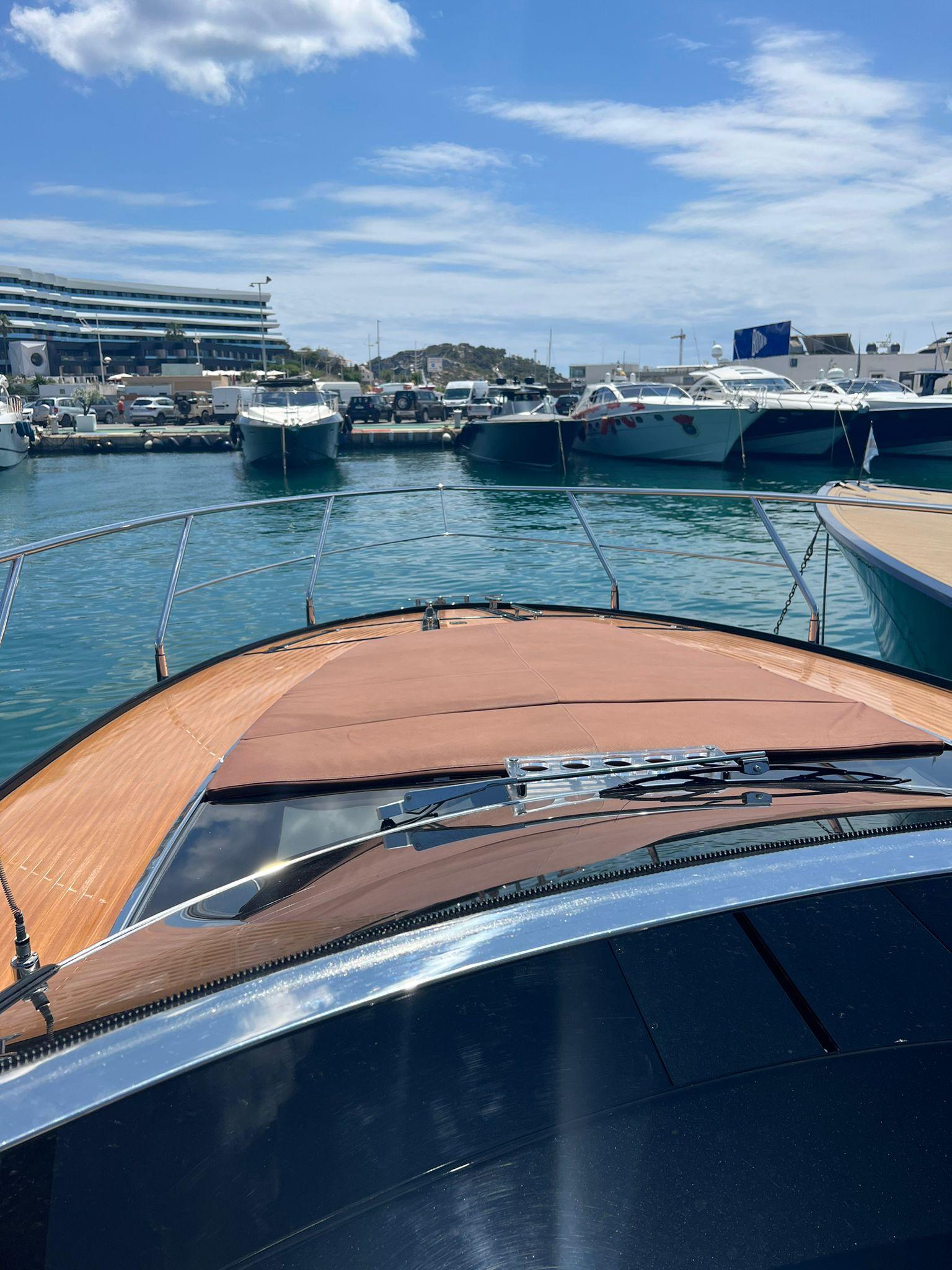 2013 Riva 44 Rivarama Cruiser for sale - YachtWorld
