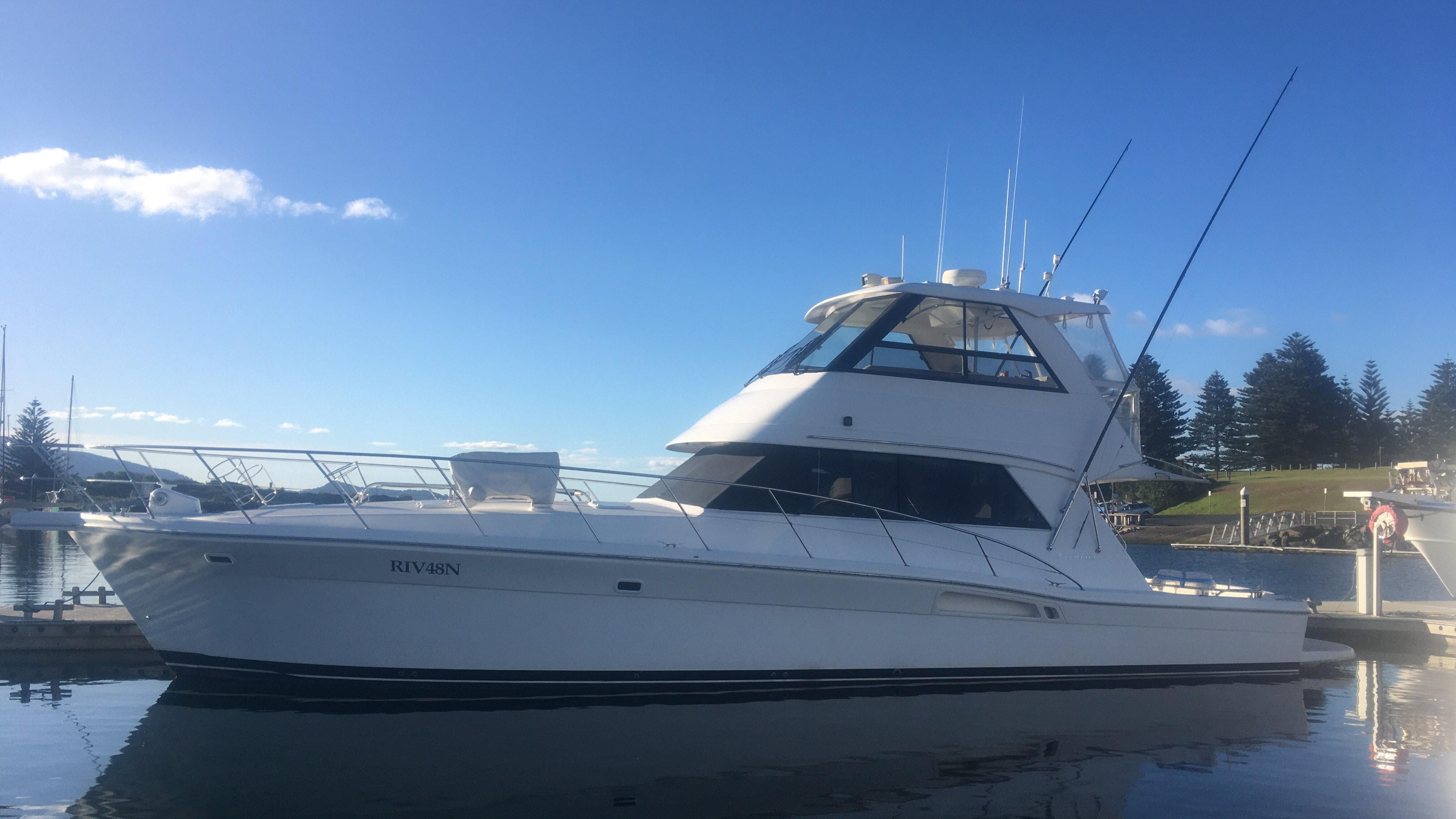 2002 Riviera 48 Flybridge for sale - YachtWorld