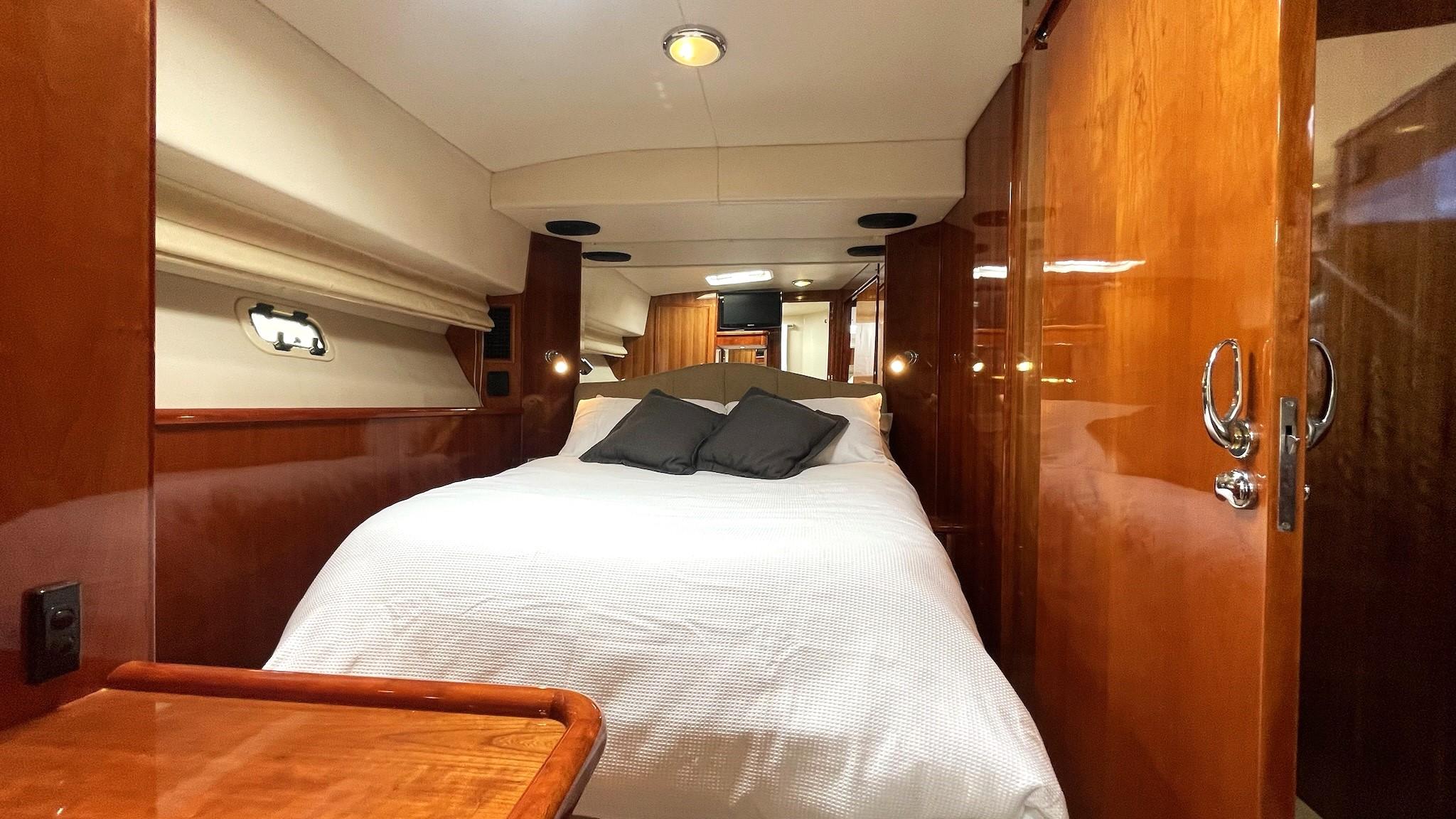 2002 Riviera 48 Flybridge for sale - YachtWorld