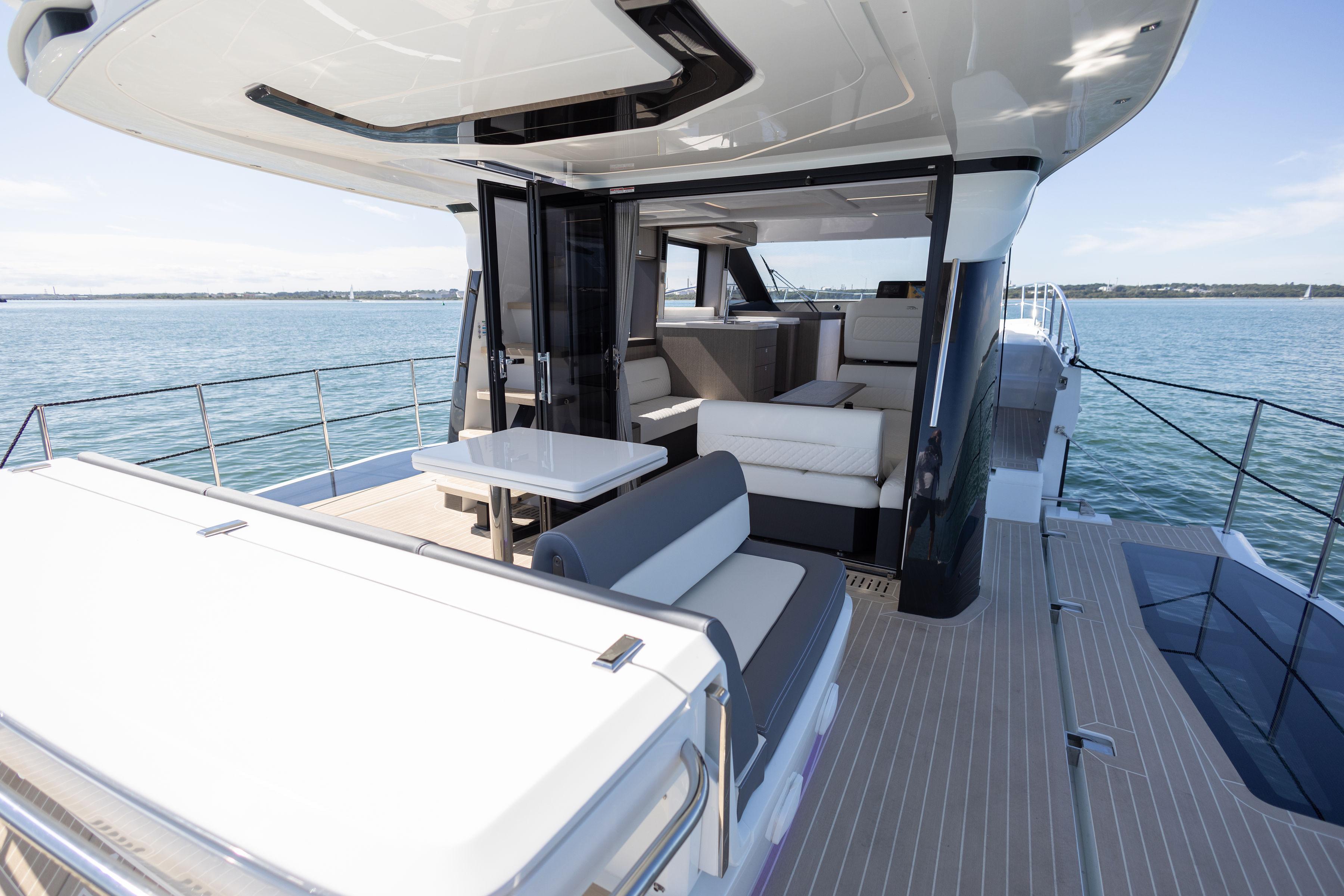 2024 Galeon 440 Fly Flybridge for sale - YachtWorld