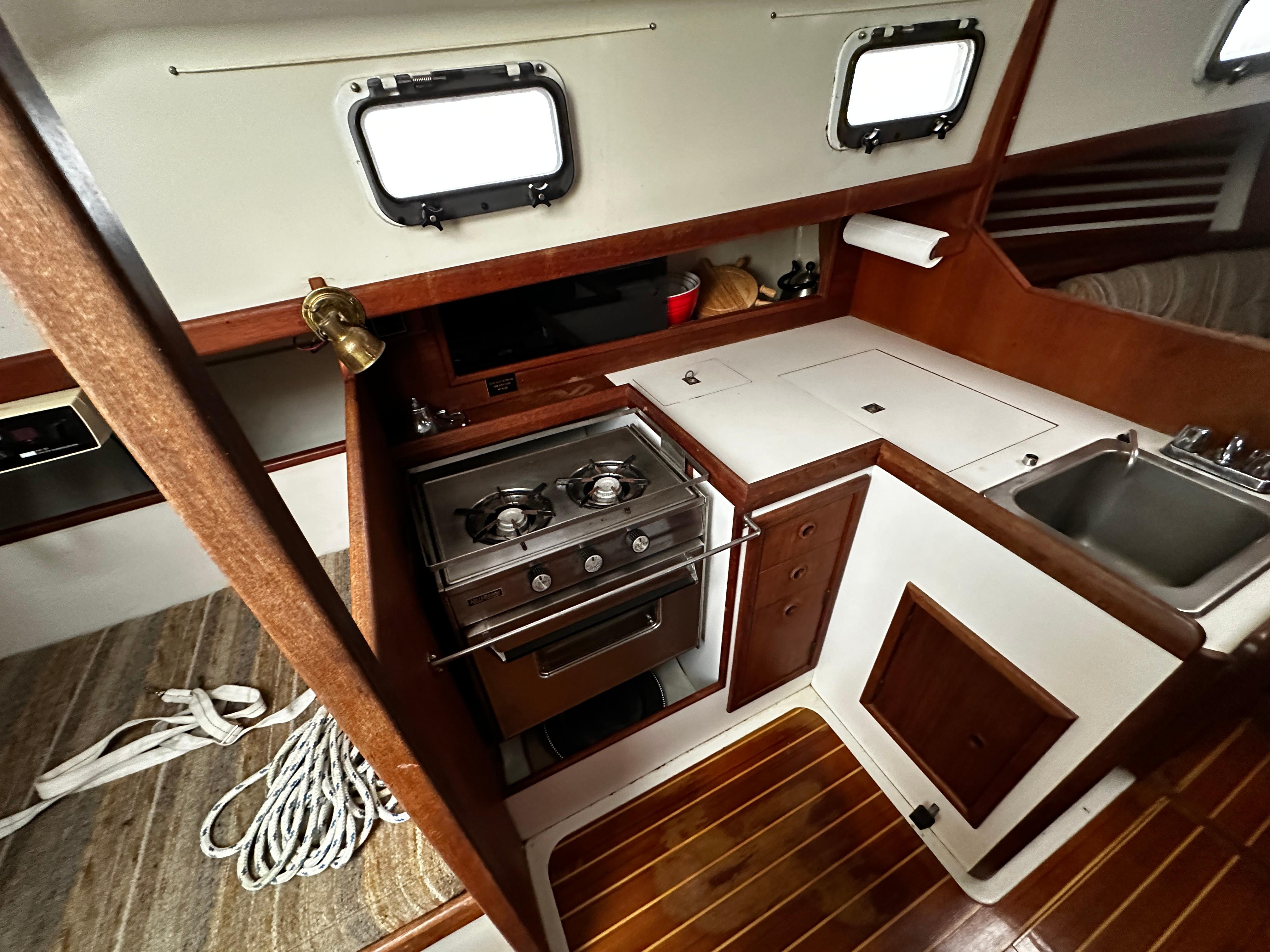 1981 Nonsuch 30 Classic Cruiser for sale - YachtWorld