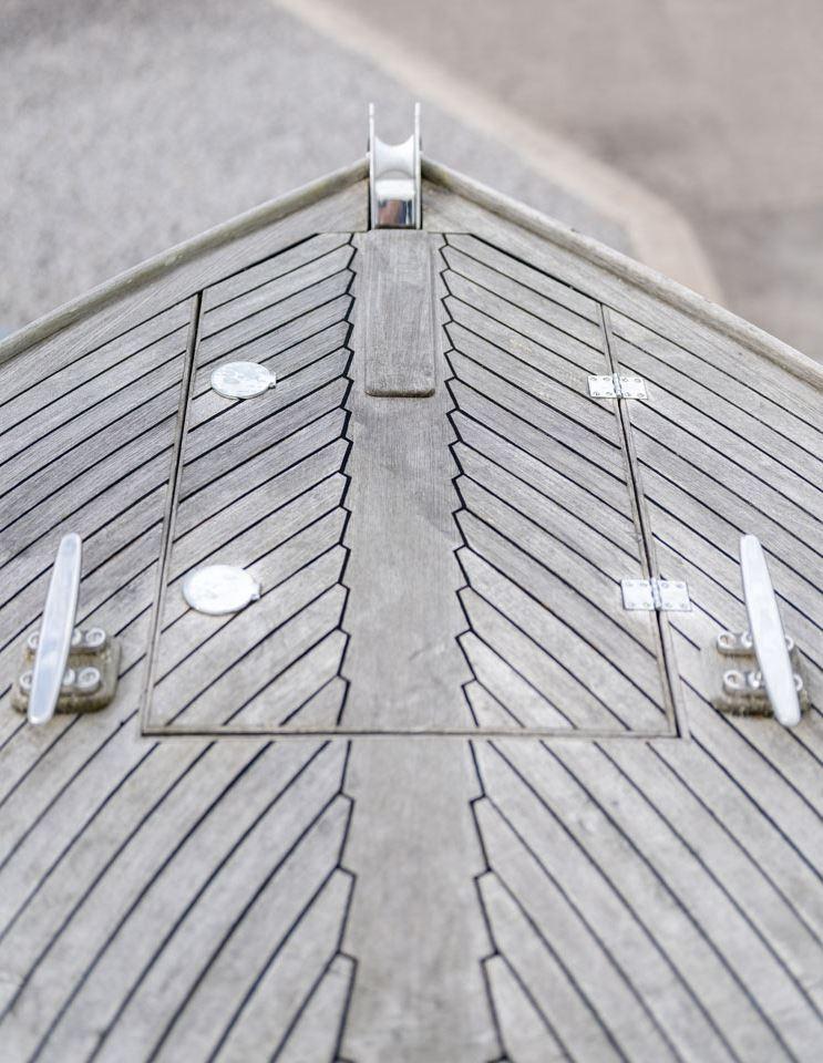 2005 Cockwells Custom 32 Motor Yachts for sale - YachtWorld